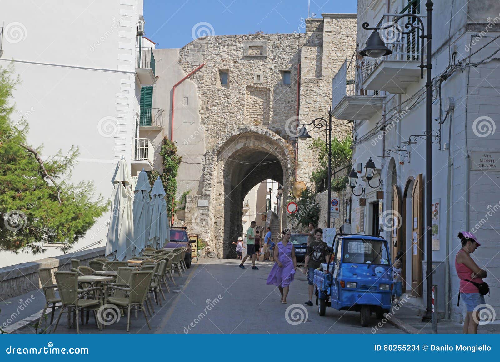 Vieste gate editorial stock image. Image of cultural - 80255204