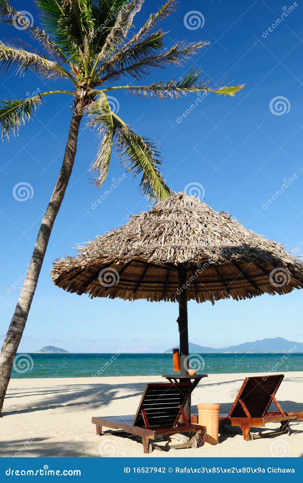 Vietnam-- China-Strand stockfoto. Bild von lagune, asiatisch - 16527942