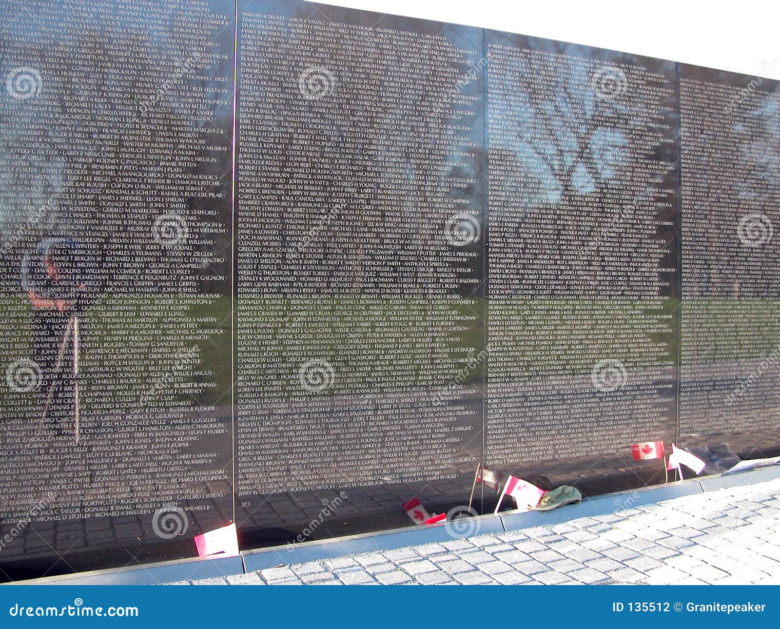 Vietnam Wall Memorial editorial photography. Image of casualty - 135512