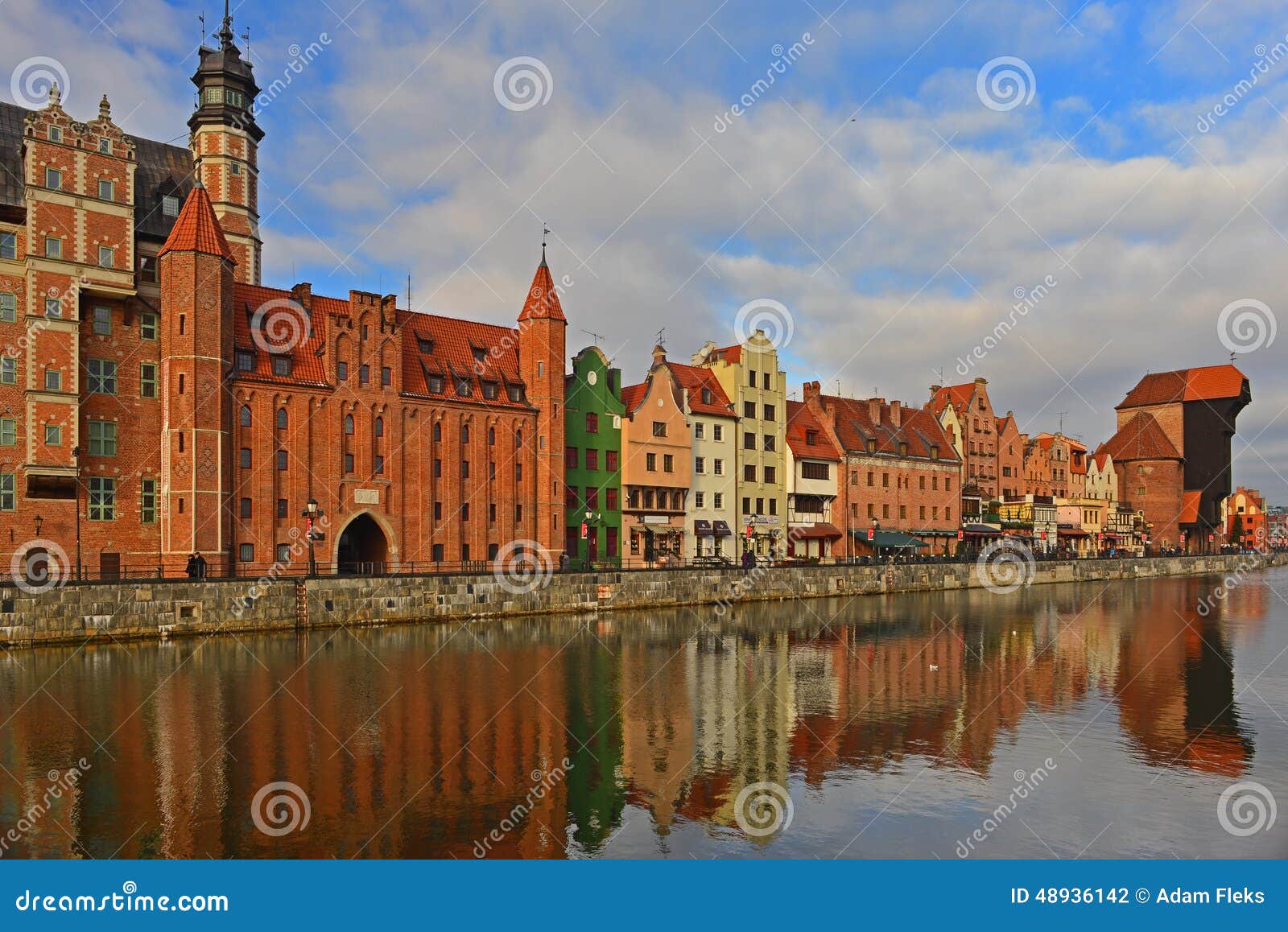 Vieux Canal De Port à Danzig Photographie éditorial - Image du ...
