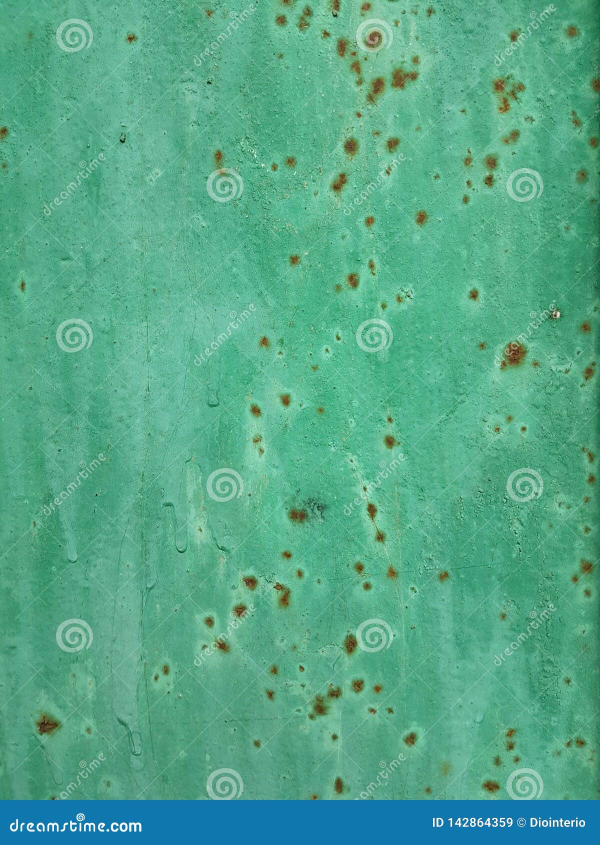 Vieux fer image stock. Image du configuration, surface - 142864359