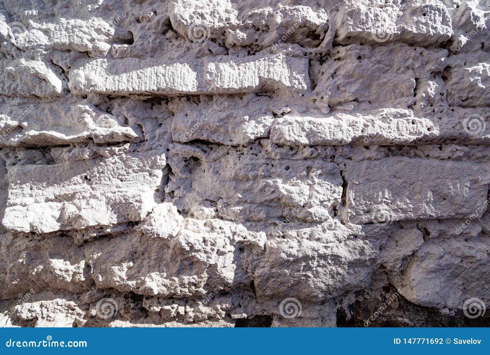 Vieux mur rugueux de chaux photo stock. Image du tourisme - 147771692