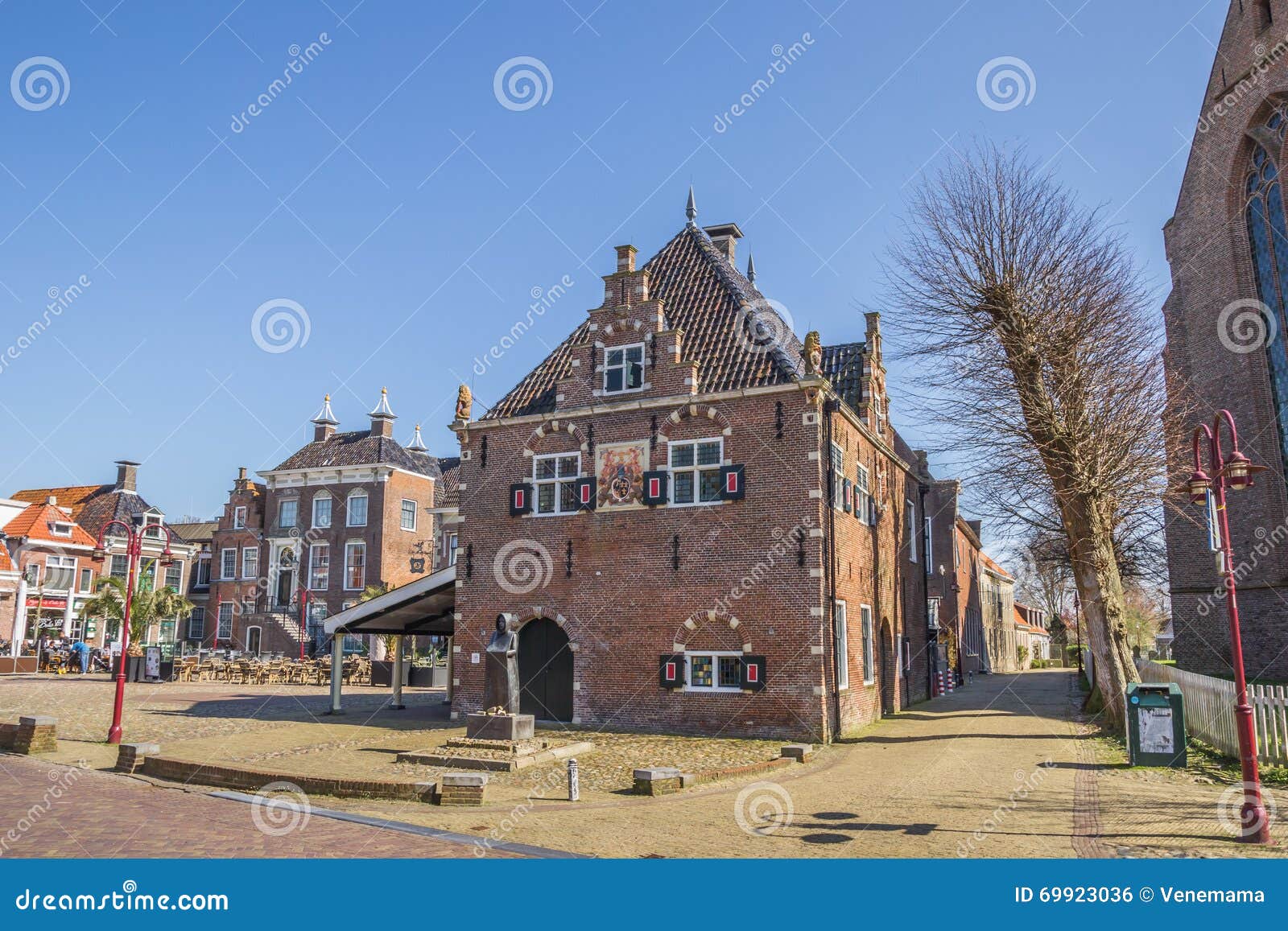 Vieux Pesez La Maison Au Centre De Workum Photo éditorial - Image du ...