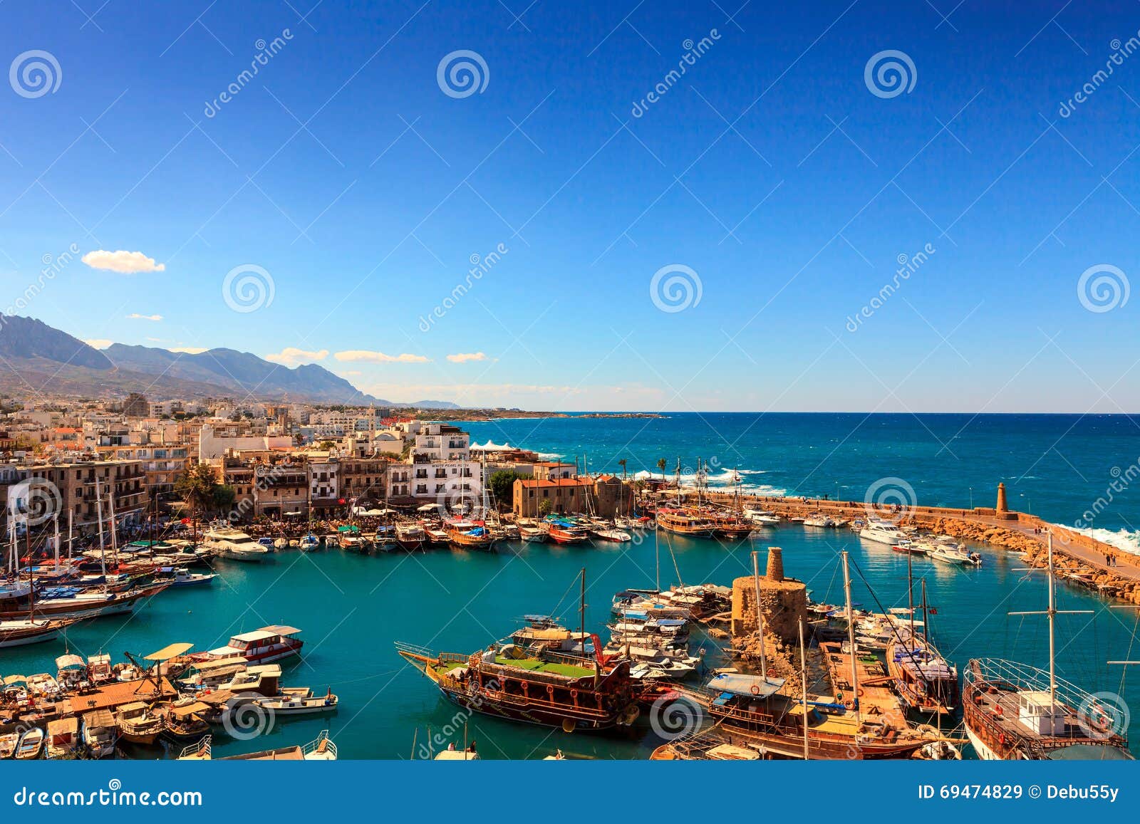 Vieux Port Dans Kyrenia, Chypre Image stock éditorial - Image du tour ...