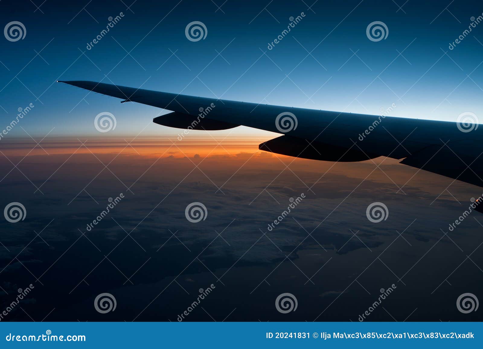 View from Airplane Window at Night Stock Image - Image of clouds ...