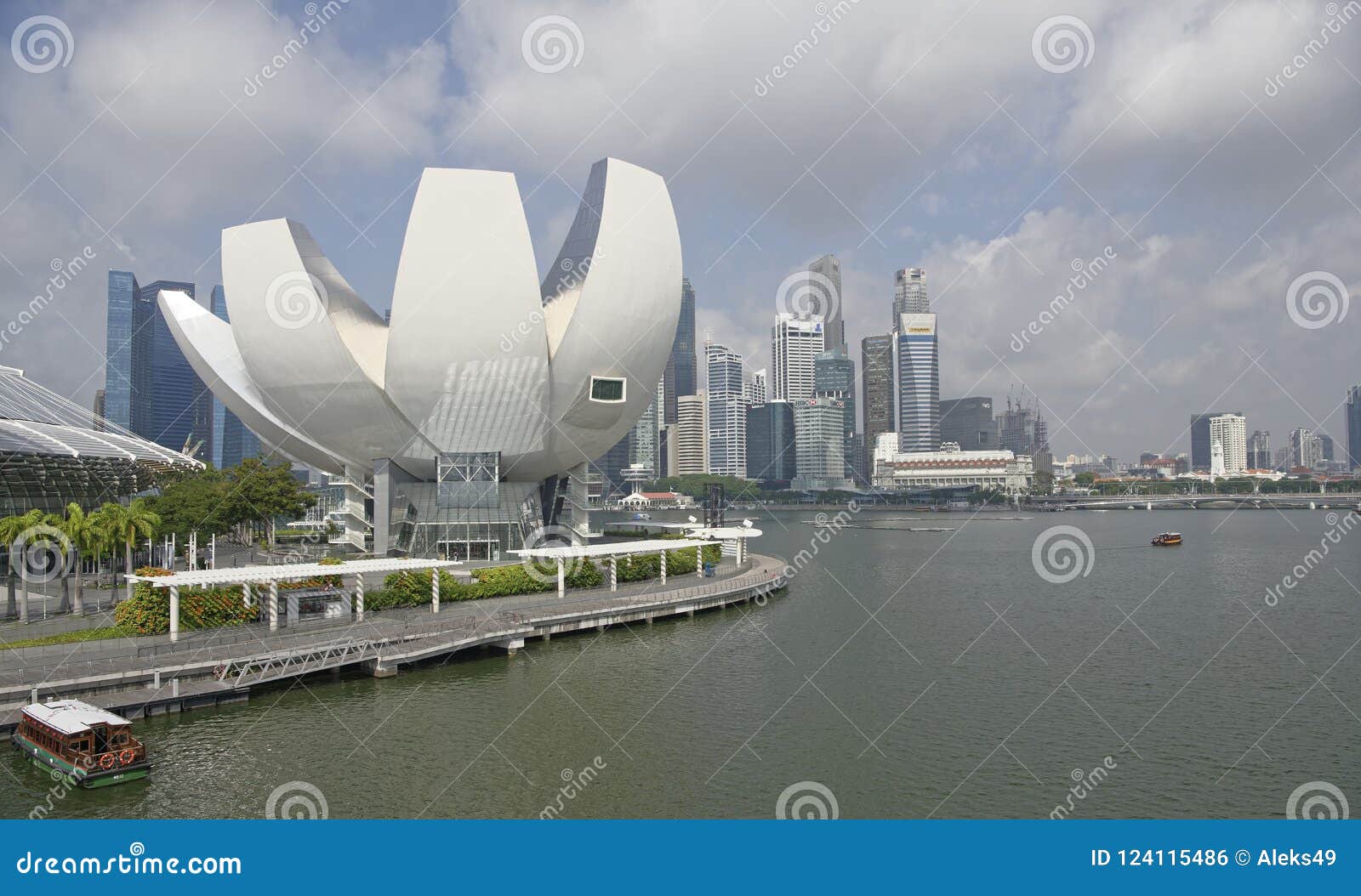 View of the ArtScience Museum Editorial Photo - Image of view, famous ...