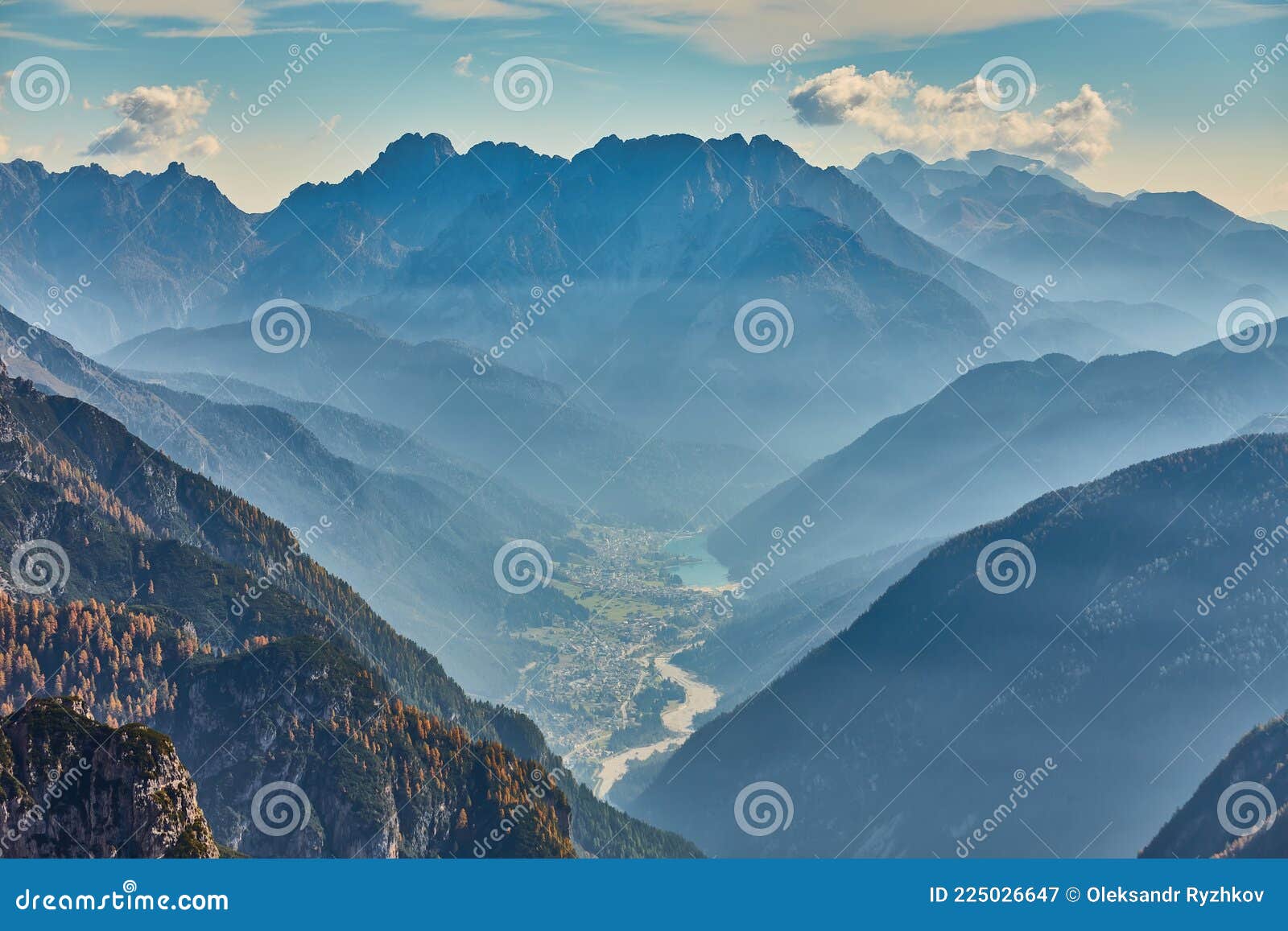 View of the Auronzo Di Cadore Lake from the Auronzo Refuge Stock Image ...