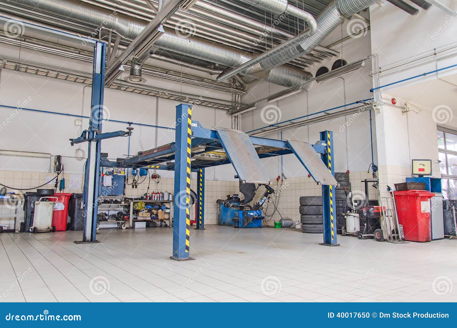 View of Automobile Repair Shop Stock Photo - Image of control, monitor ...