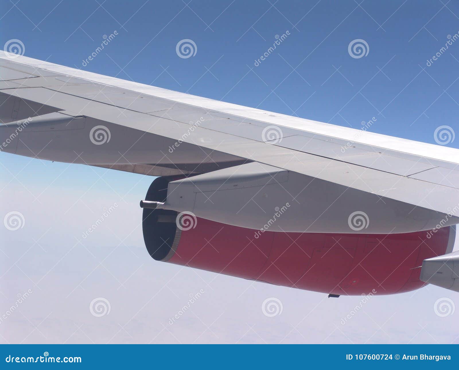 Close Up of Jet Engine Tail Stock Photo - Image of wing, side: 107600724