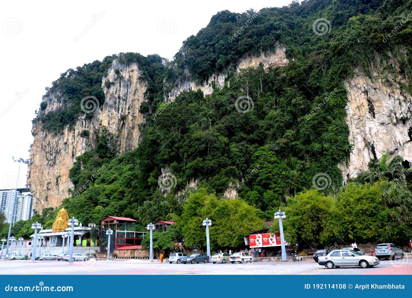View of Batu Caves Mountain Rises Editorial Stock Photo - Image of ...