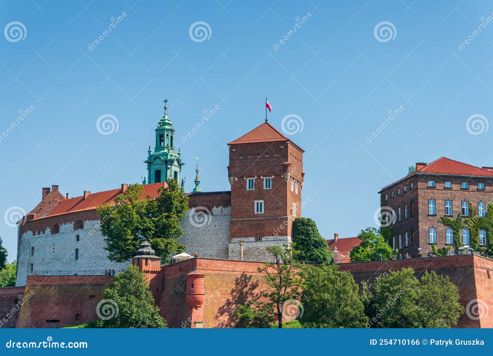 View of the Beautiful Royal Castle at Wawel in Krakow Stock Photo ...