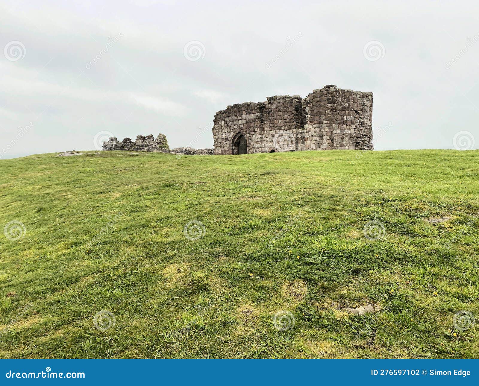 A view of Beeston Castle stock photo. Image of green - 276597102