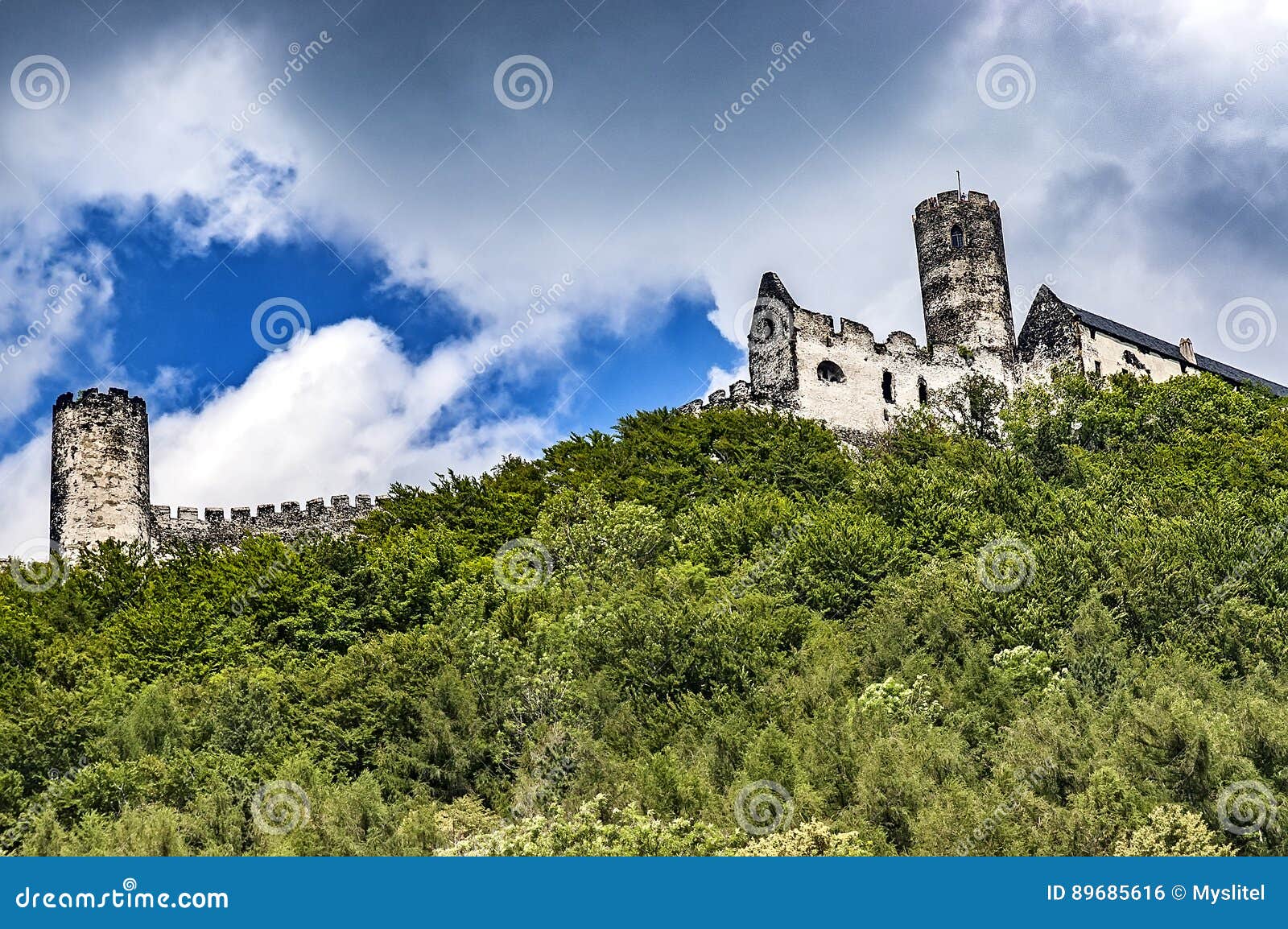 View of Bezdez castle stock photo. Image of nature, ruin - 89685616