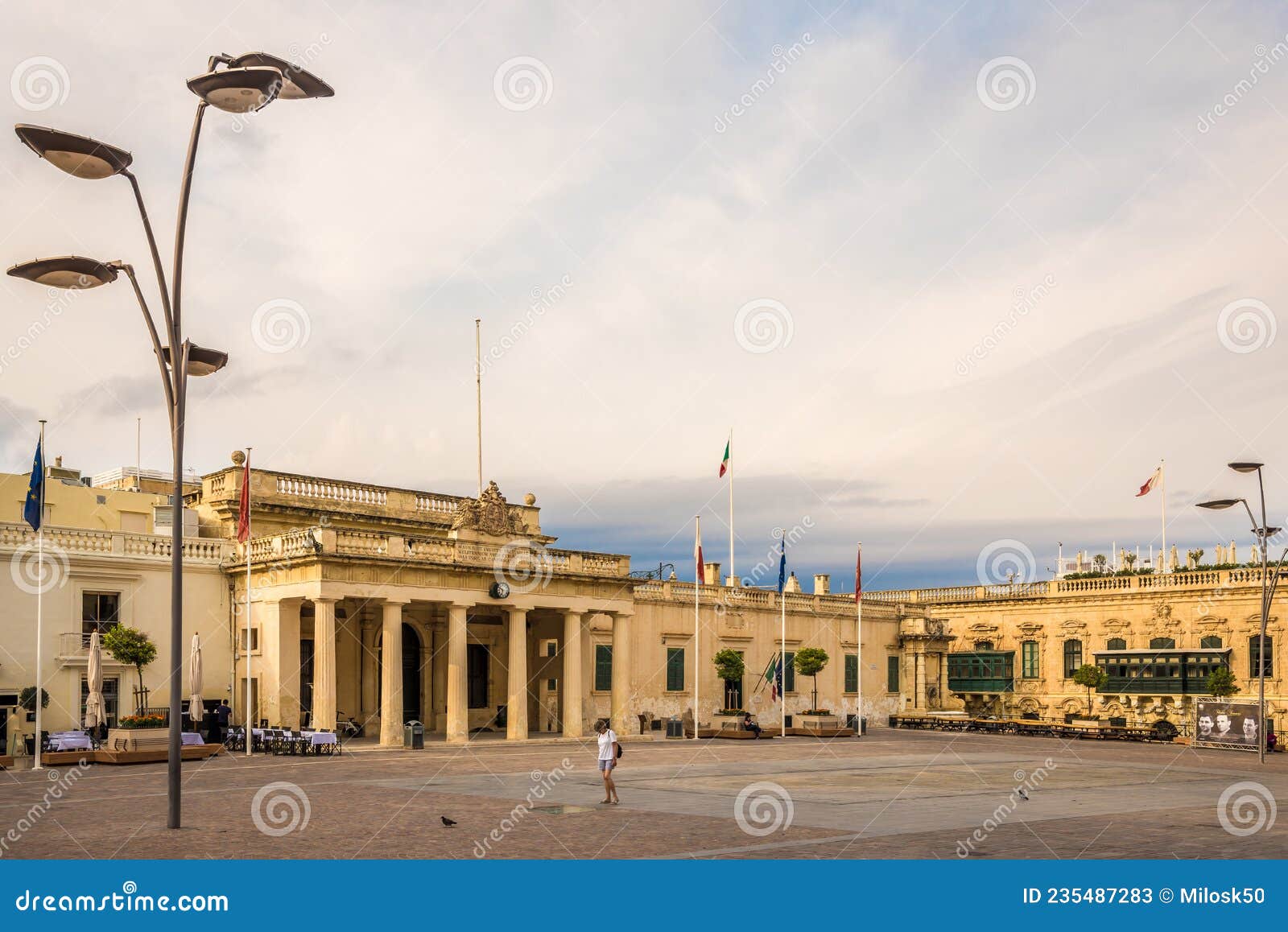 View at the Building of Main Guard at Saint George Square in Valetta ...