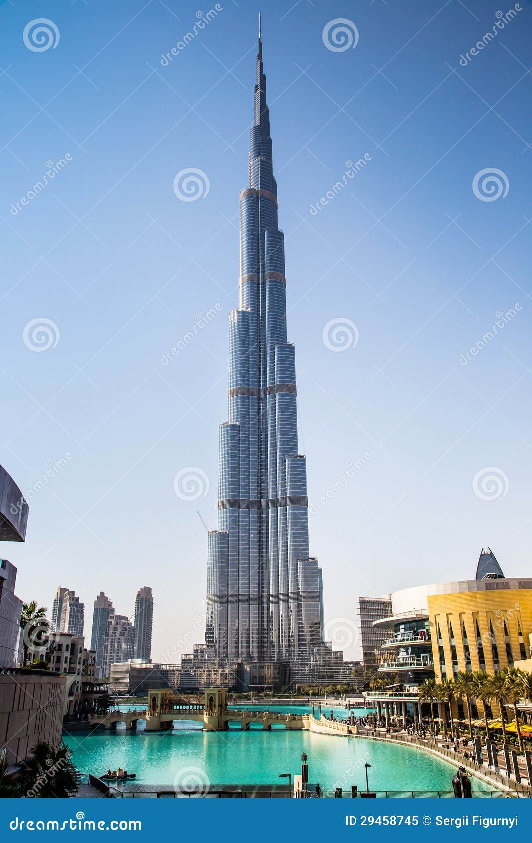 View on Burj Khalifa, Dubai, UAE, at Night Editorial Image - Image of ...