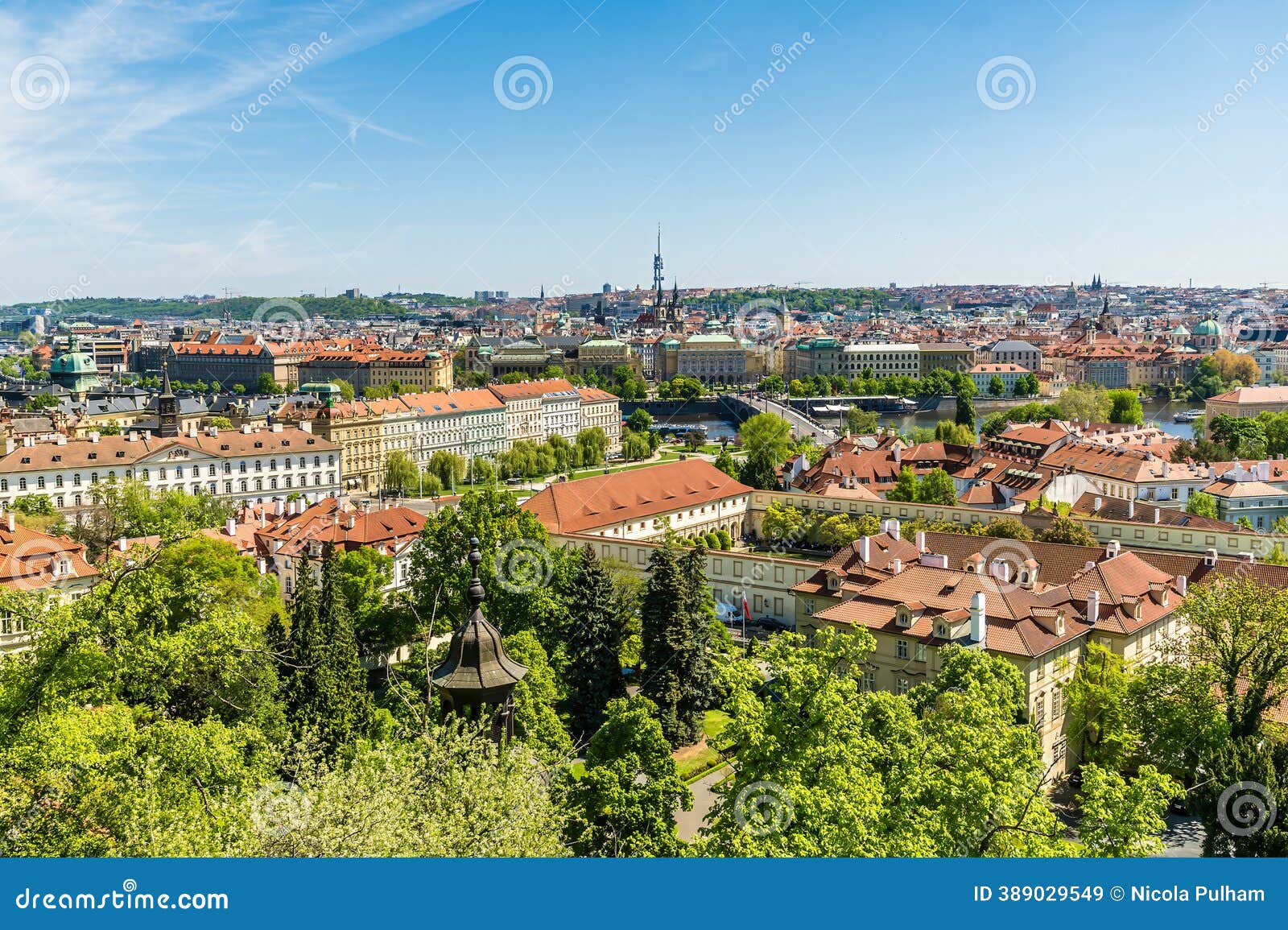 Pragu Castle Royalty-Free Stock Image | CartoonDealer.com #35055706