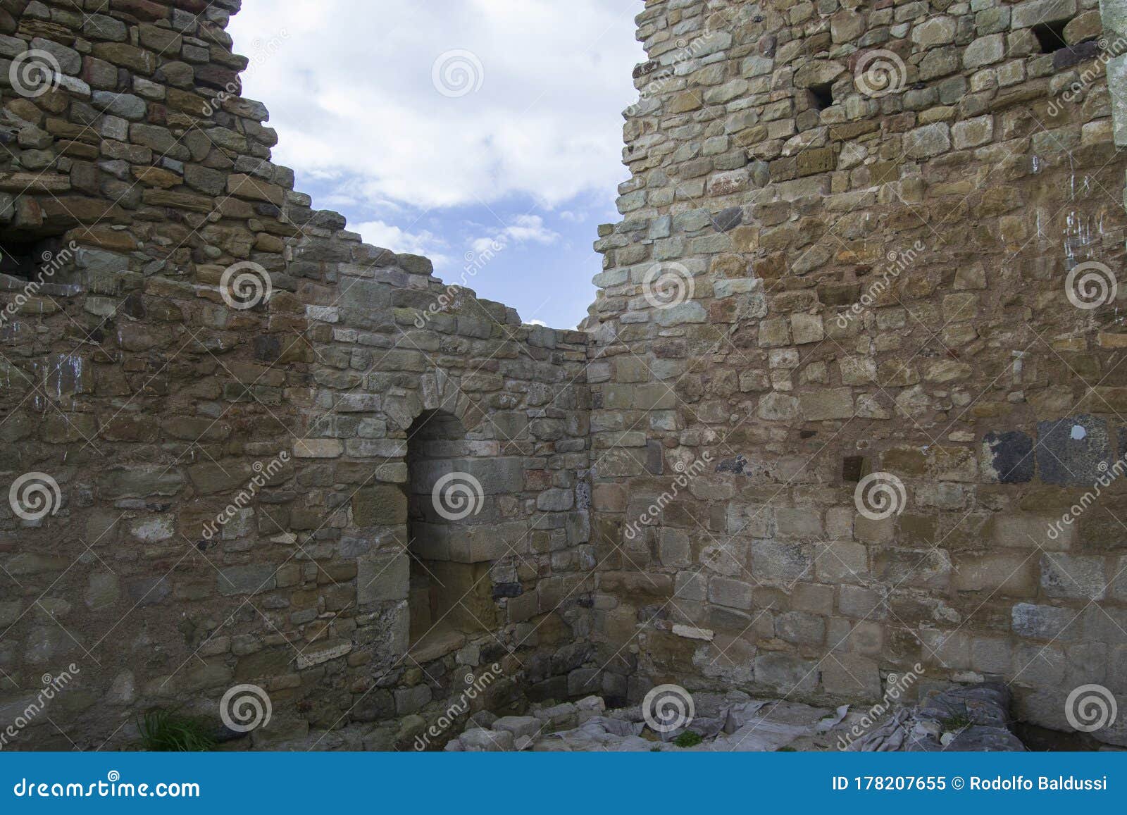 View of Catle Ruins of Las Plassas Stock Image - Image of rocks, catle ...