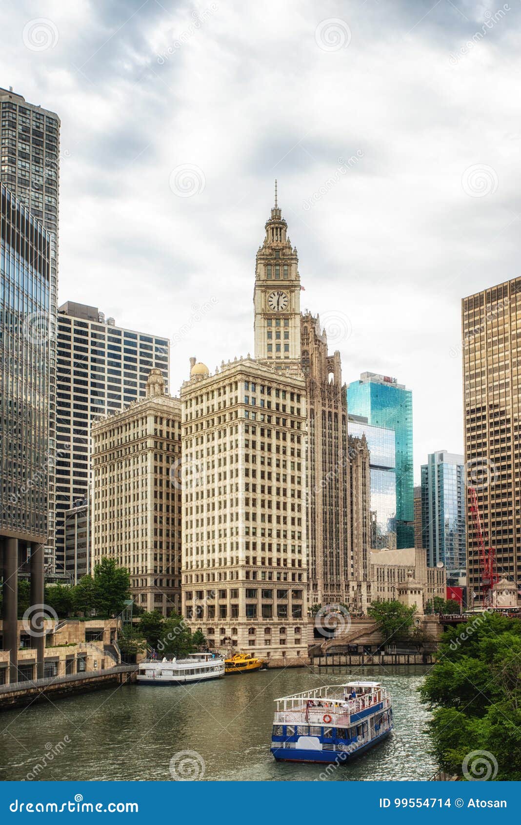 View of the Chicago Riverside with a Bridge and Skyscraper Editorial ...