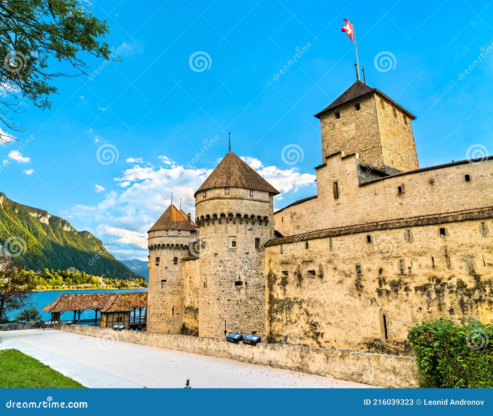 Chillon Castle on Lake Geneva in Switzerland Editorial Stock Photo ...