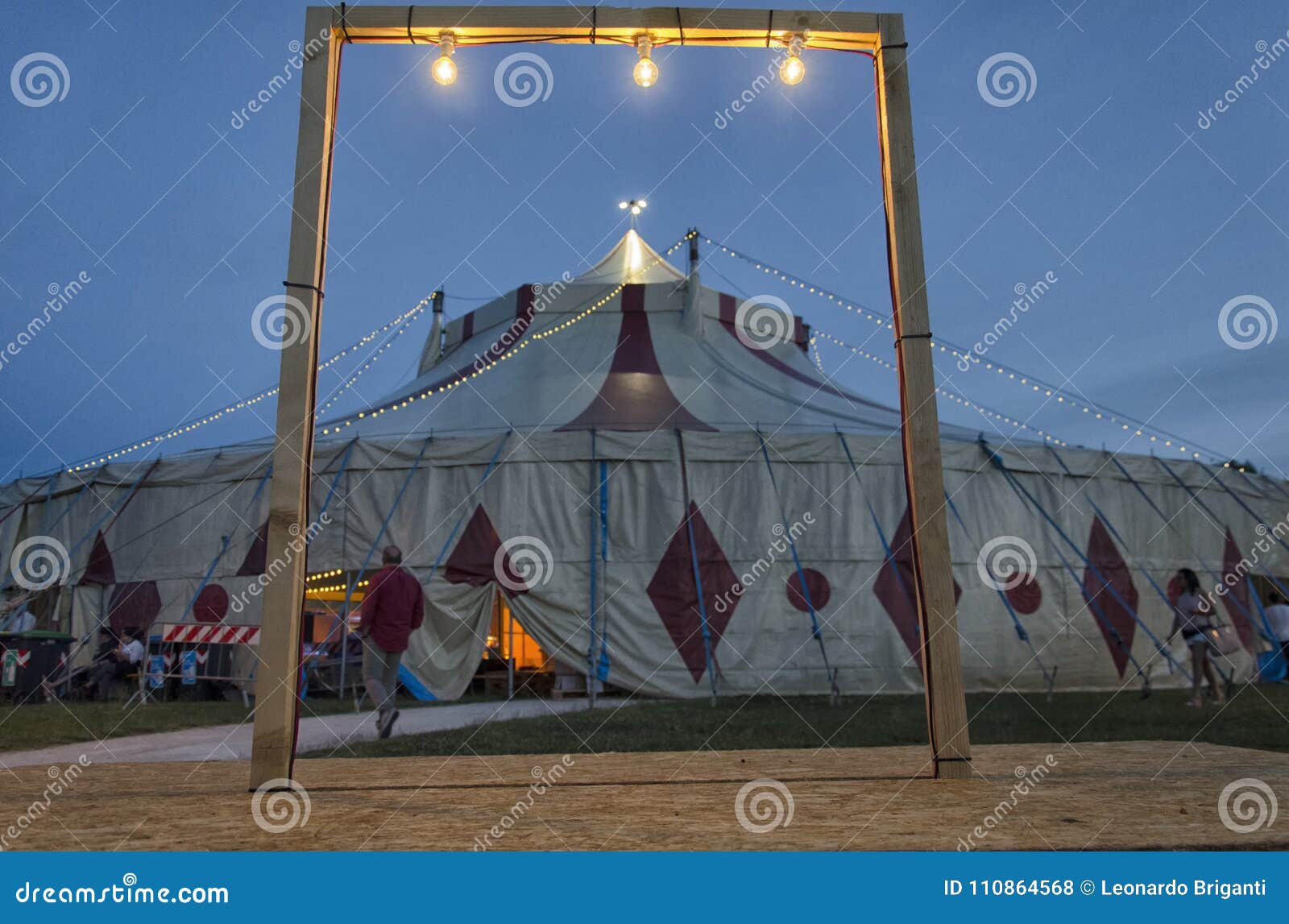 Circus Frame Stock Photos - Download 727 Royalty Free Photos