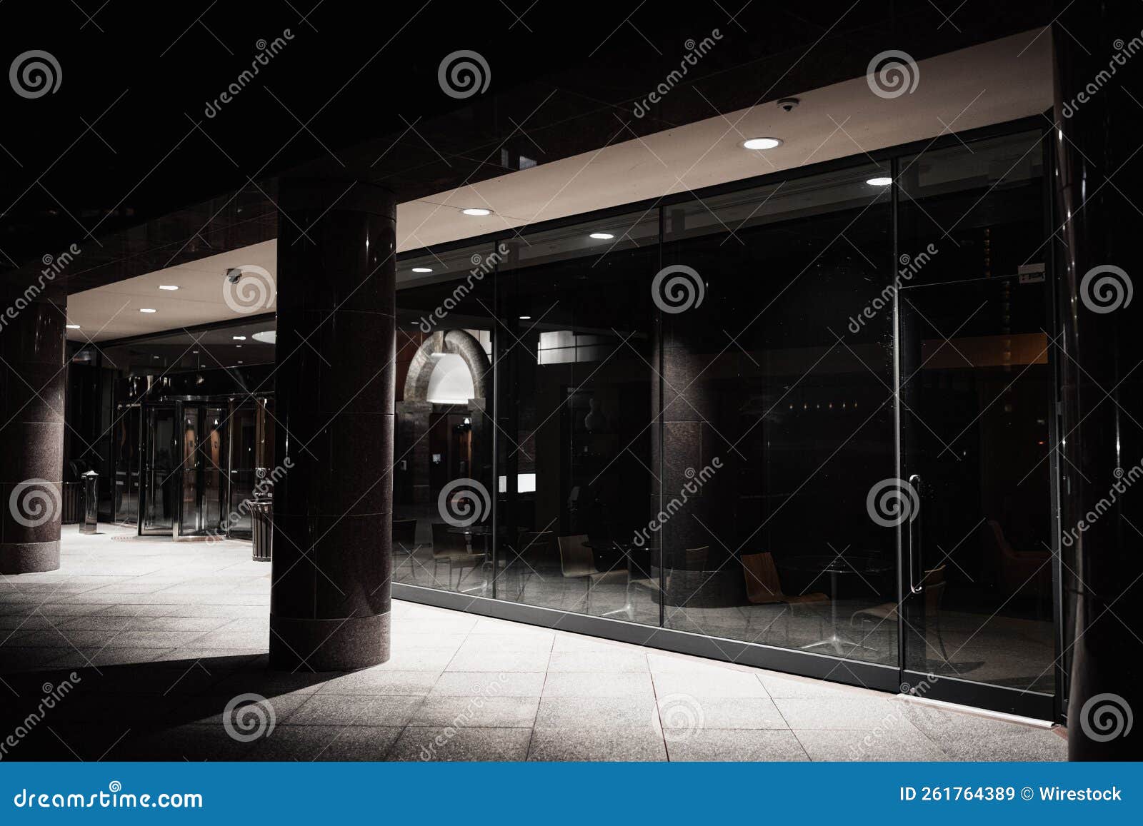 View of a Closed Restaurant Exterior at Night in Everett Editorial ...