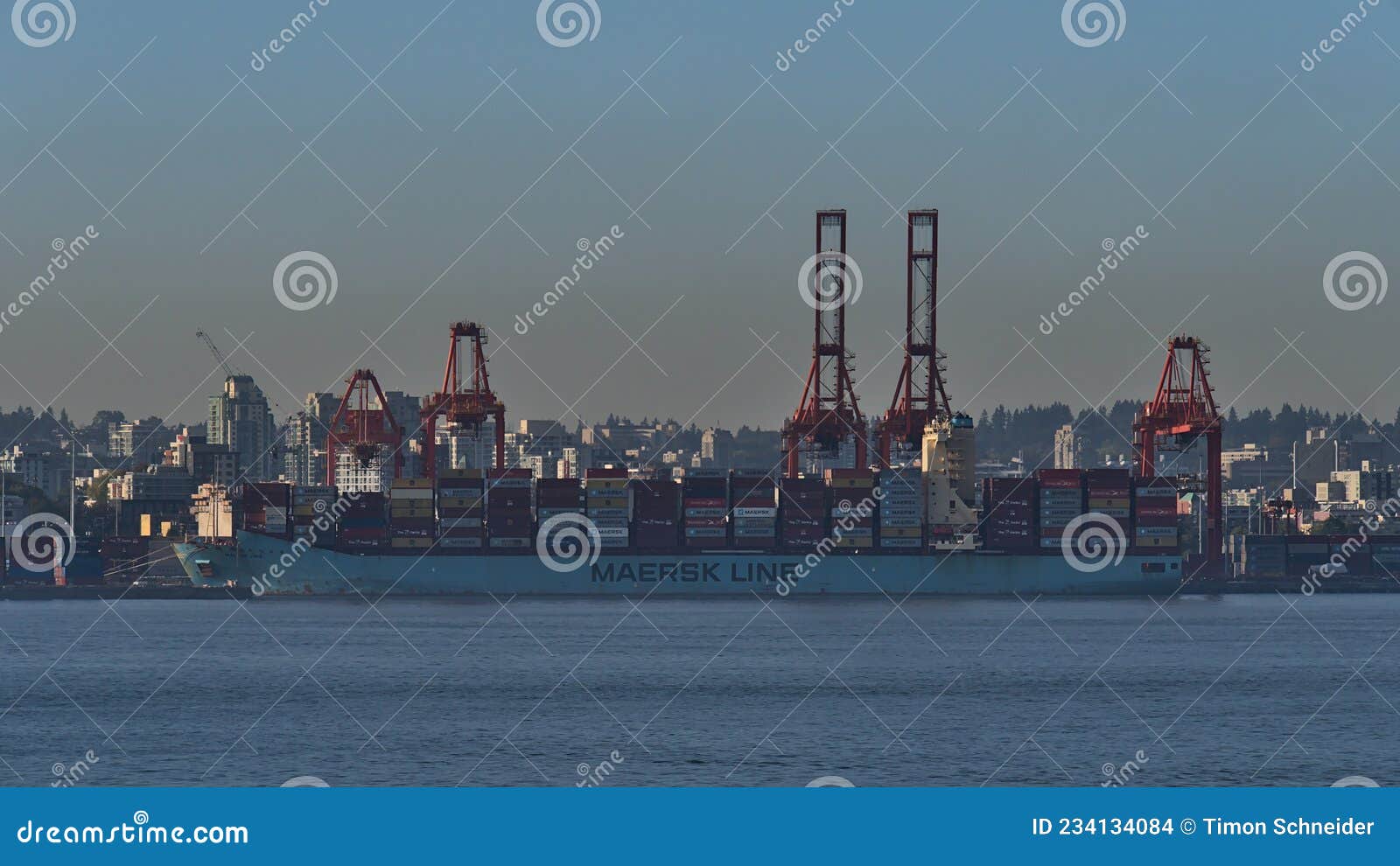 View of Container Seaport Centennial Terminals (Centerm) in Vancouver ...