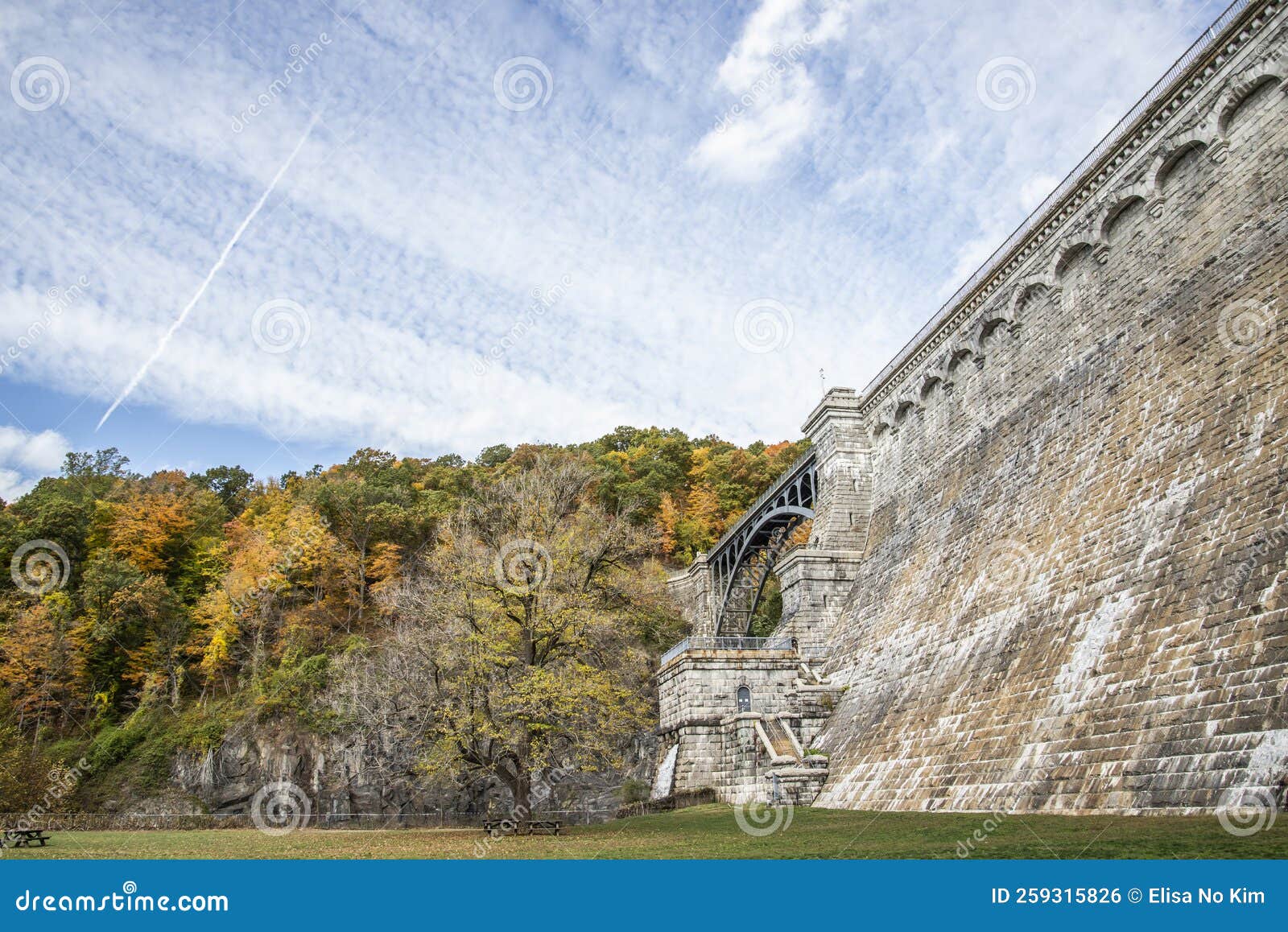 Croton Gorge park stock photo. Image of autumn, foliage - 259315826