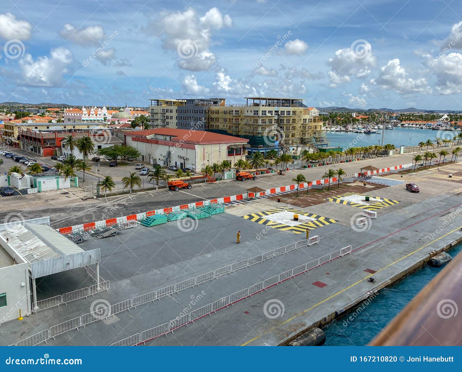 The View from a Cruise Ship Sailing into the Port of Aruba Editorial ...