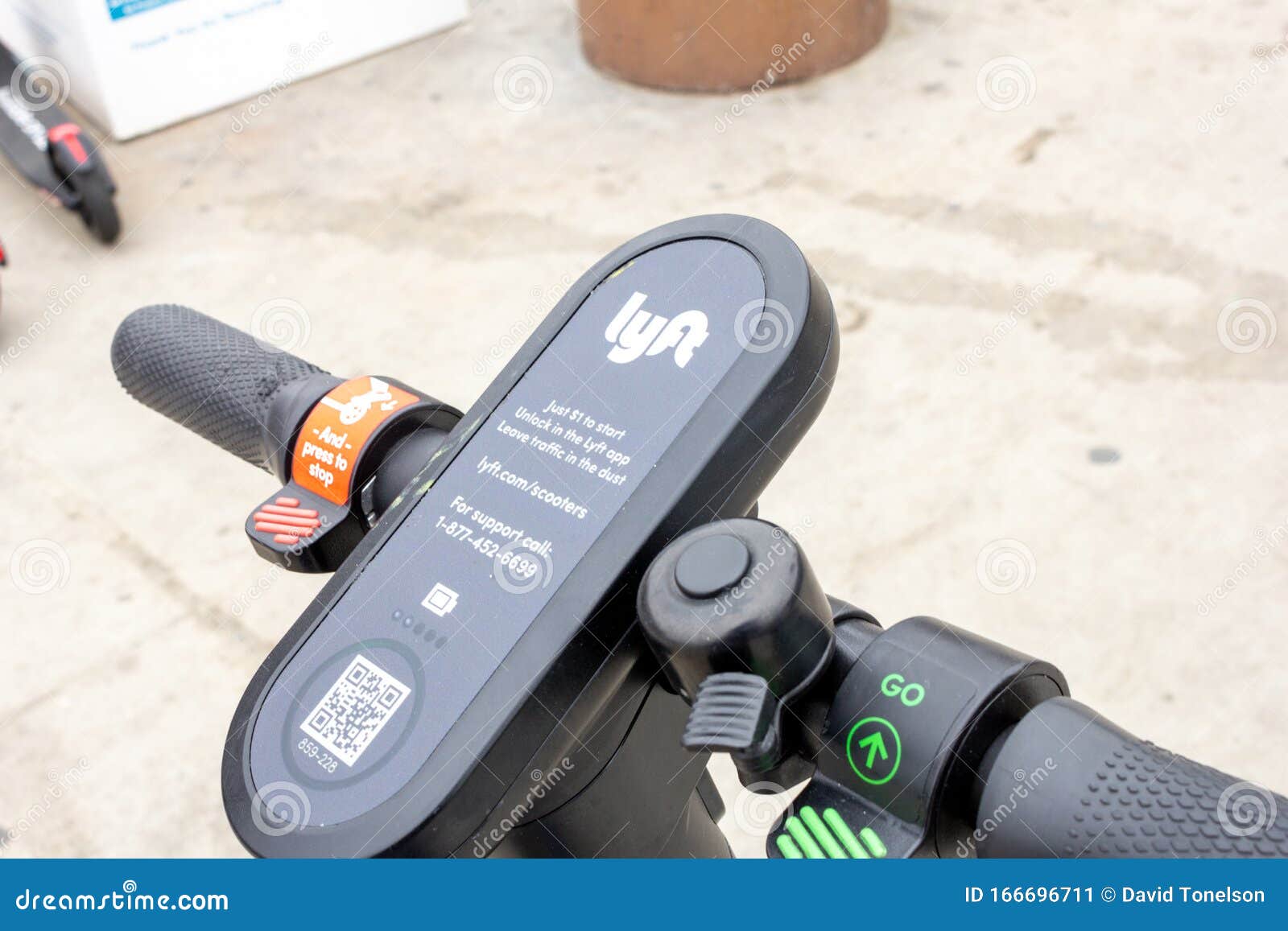 Lyft Scooter dash editorial photo. Image of local, available - 166696711