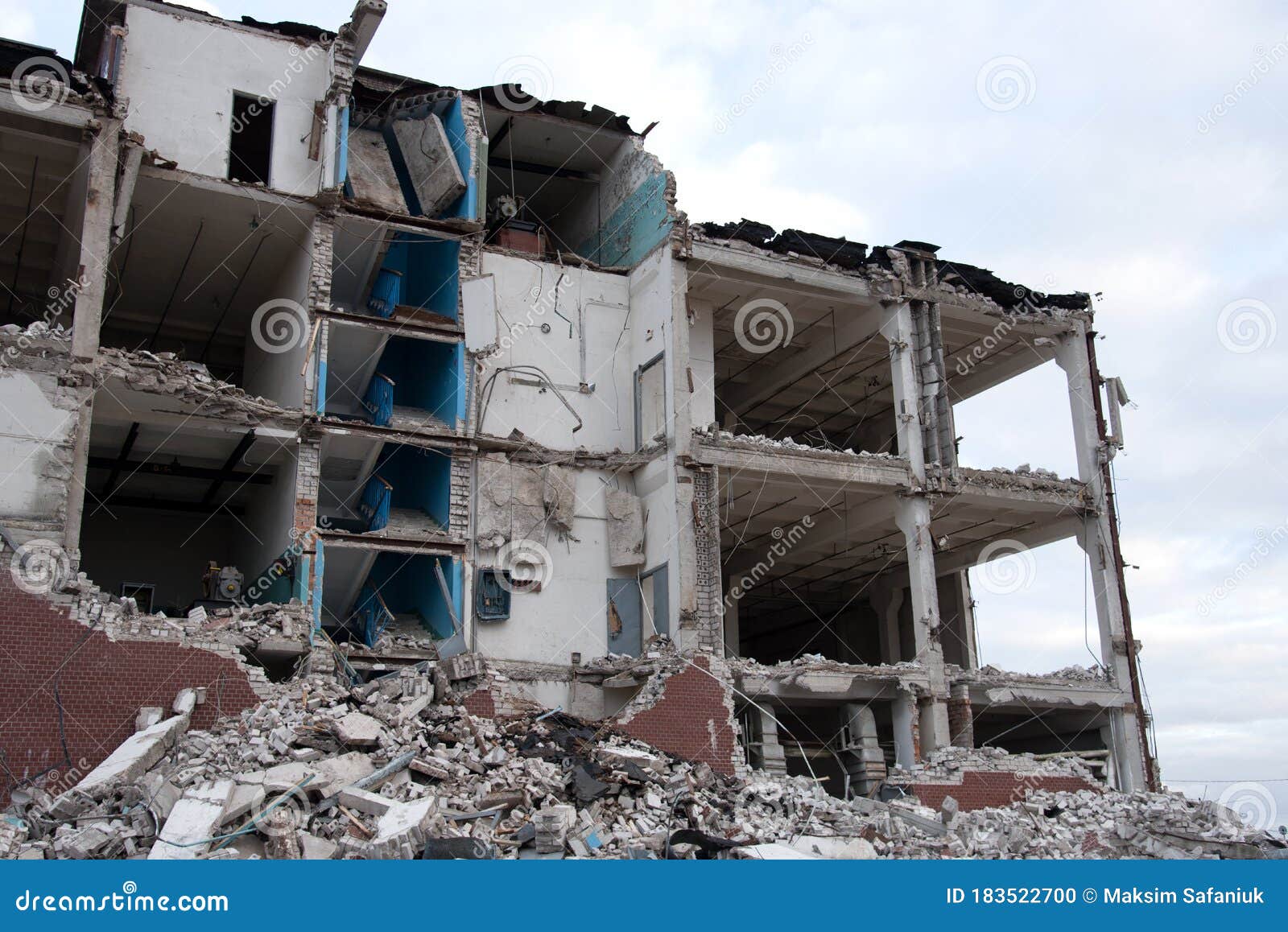 View Of The Demolition Of A Multi-storey Building. Dismantling And ...