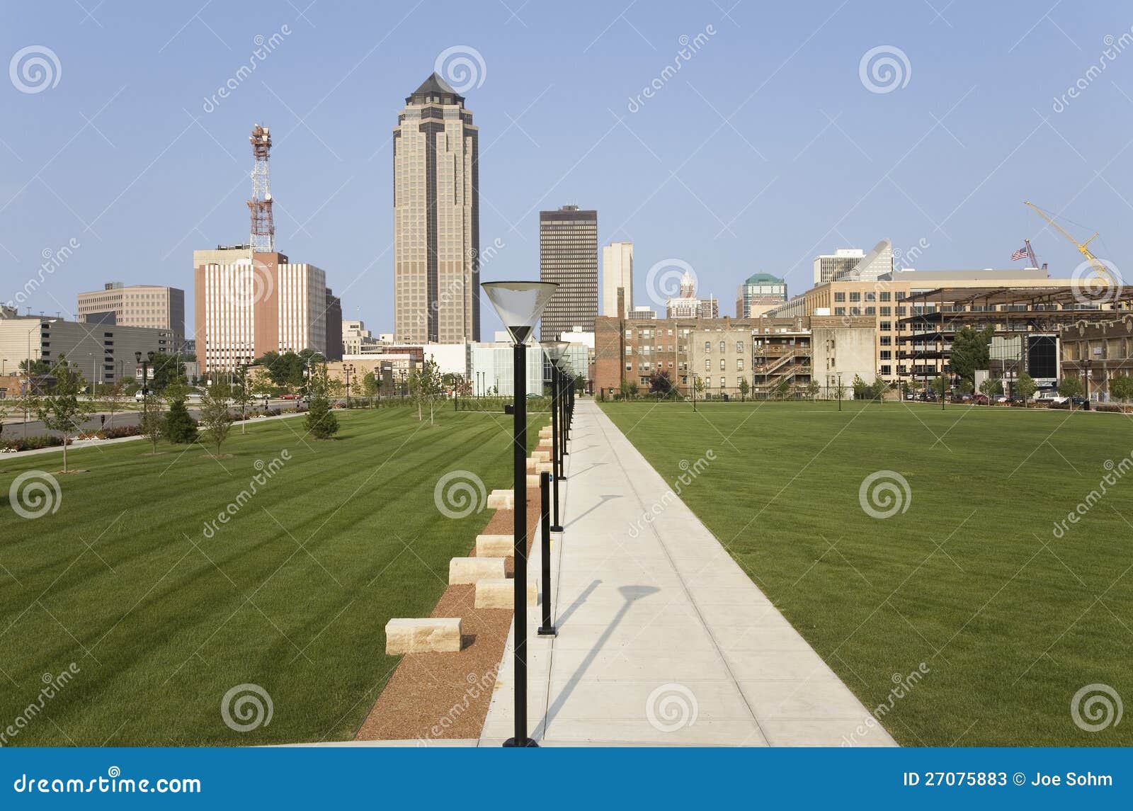 View of Des Moines skyline editorial stock photo. Image of landscape ...