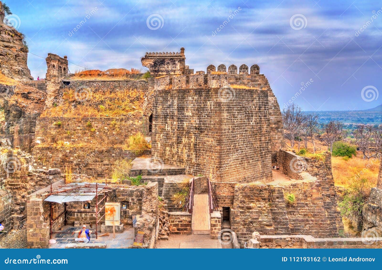 Devagiri Fort in Daulatabad - Maharashtra, India Editorial Photography ...