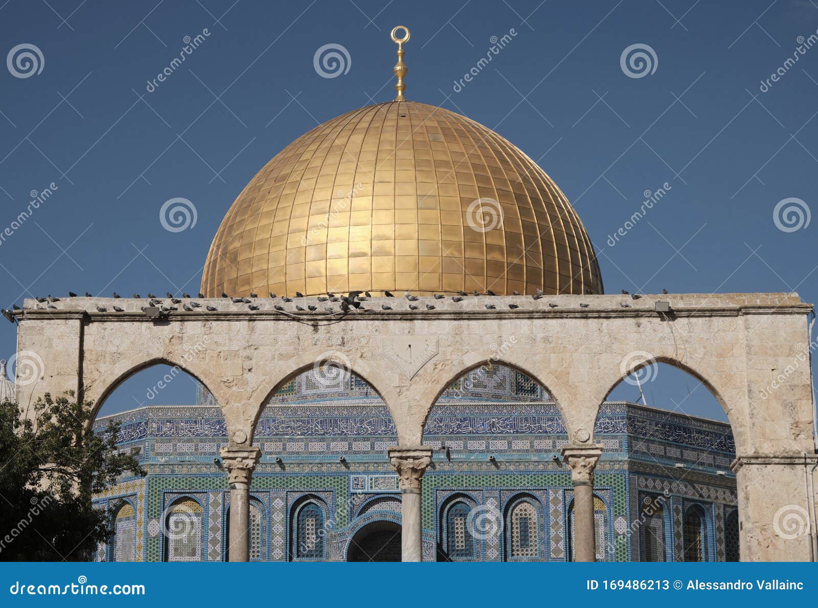 View of Dome of the Rock and Dome of the Chain on the Temple Mount in ...