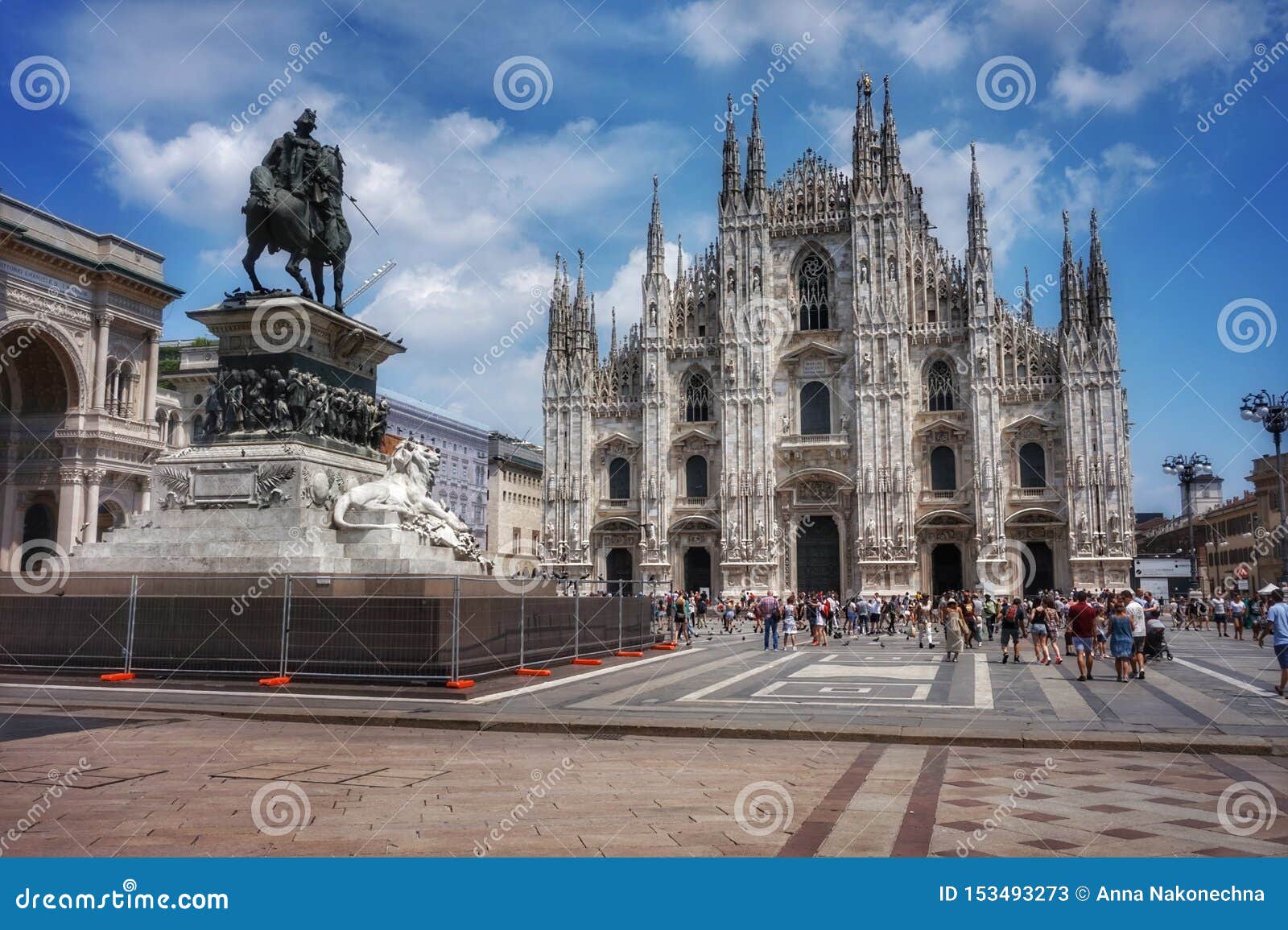 View of the Duomo and the Statue of Victor Emmanuel in Piazza Duomo in ...