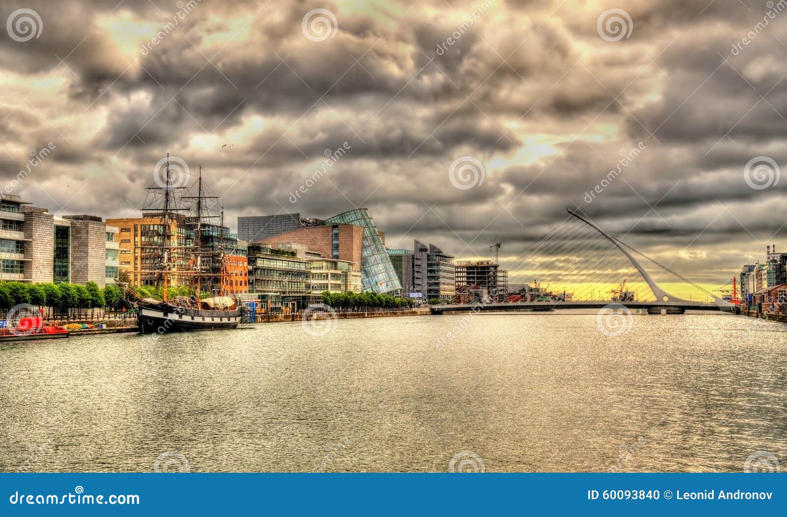 View of the Embankment in Dublin Editorial Image - Image of dramatic ...