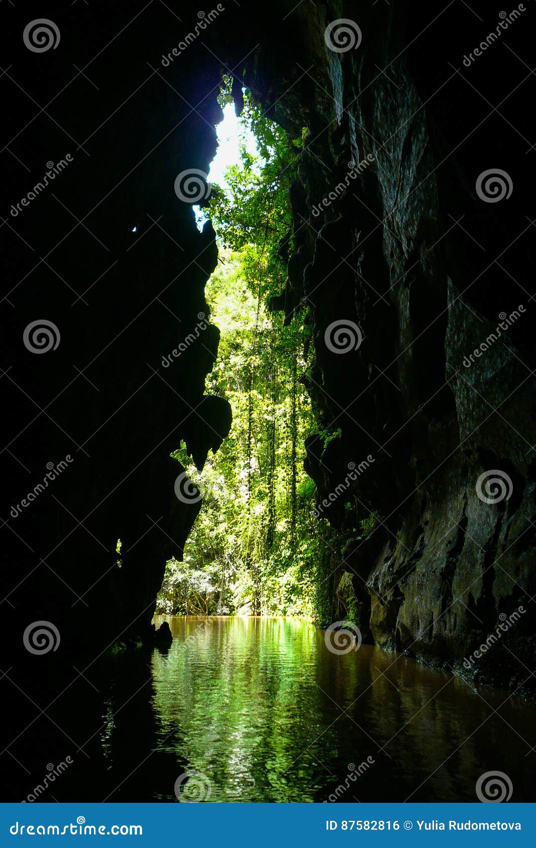 A View of the Exit of the Cave. Stock Photo - Image of water, hole ...