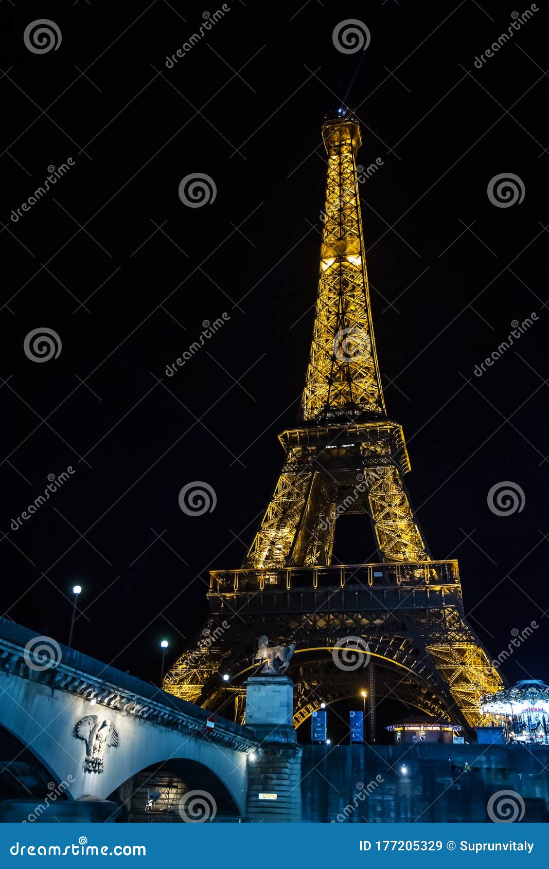 View on the Famous Paris Eiffel Tower Editorial Stock Image - Image of ...