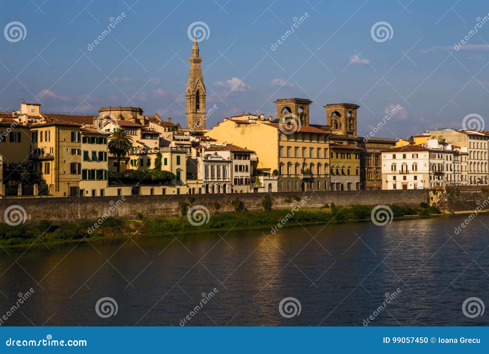 View of Florence from Arno River Editorial Image - Image of empty, arch ...