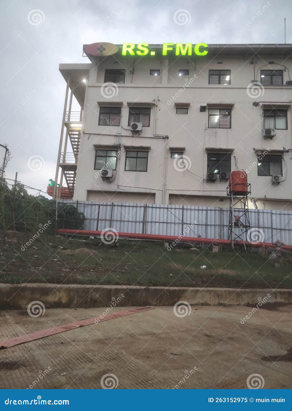 Fmc Hospital Stock Photos - Free & Royalty-Free Stock Photos from ...