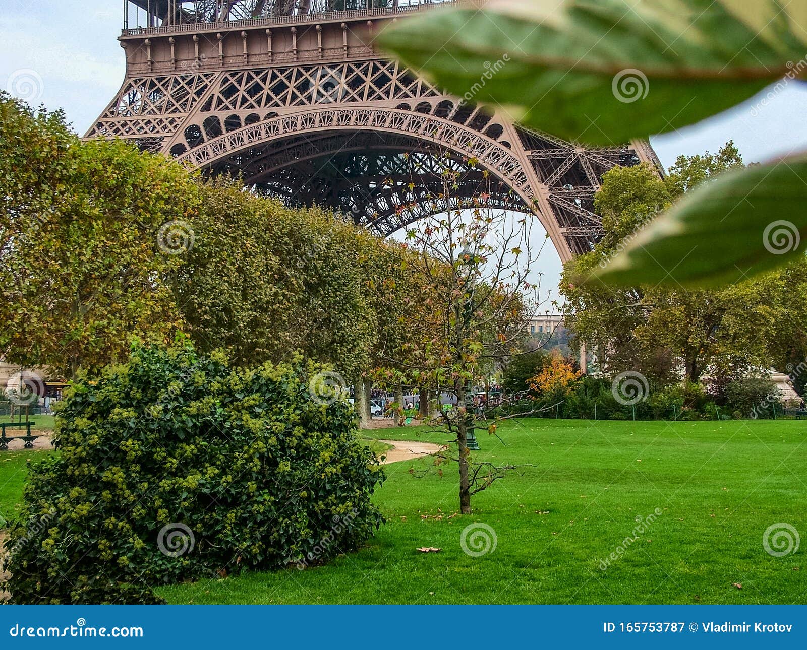 The Foot Of The Eiffel Tower Stock Photography | CartoonDealer.com ...