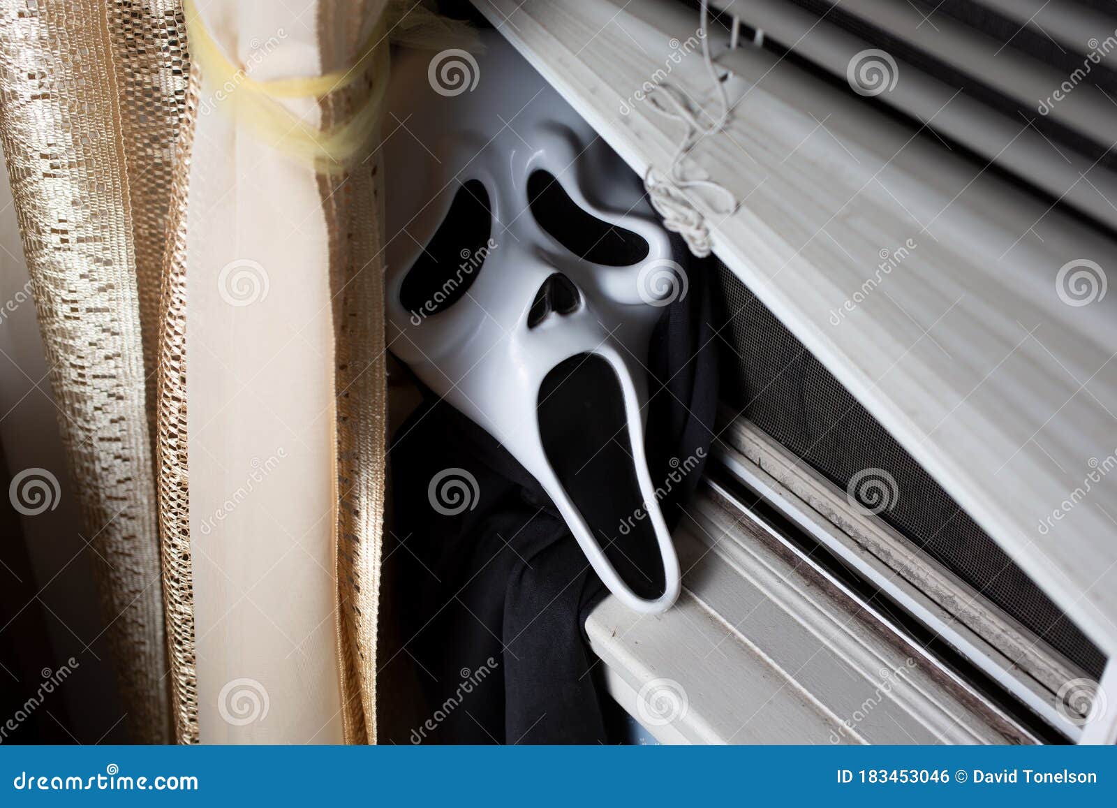Scream mask editorial photo. Image of window, character - 183453046