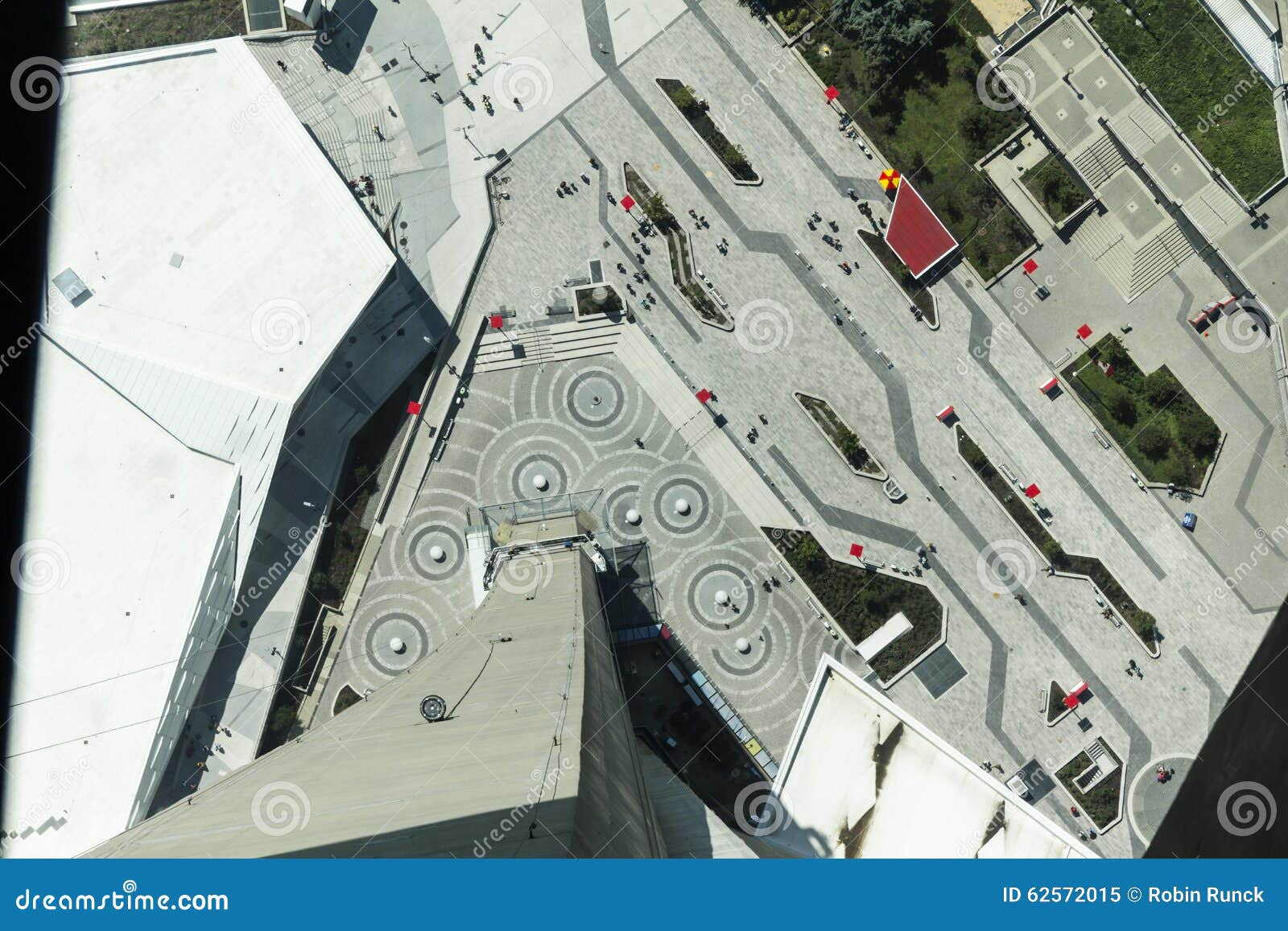 View through the Glass Bottom, CN Tower Editorial Image - Image of ...