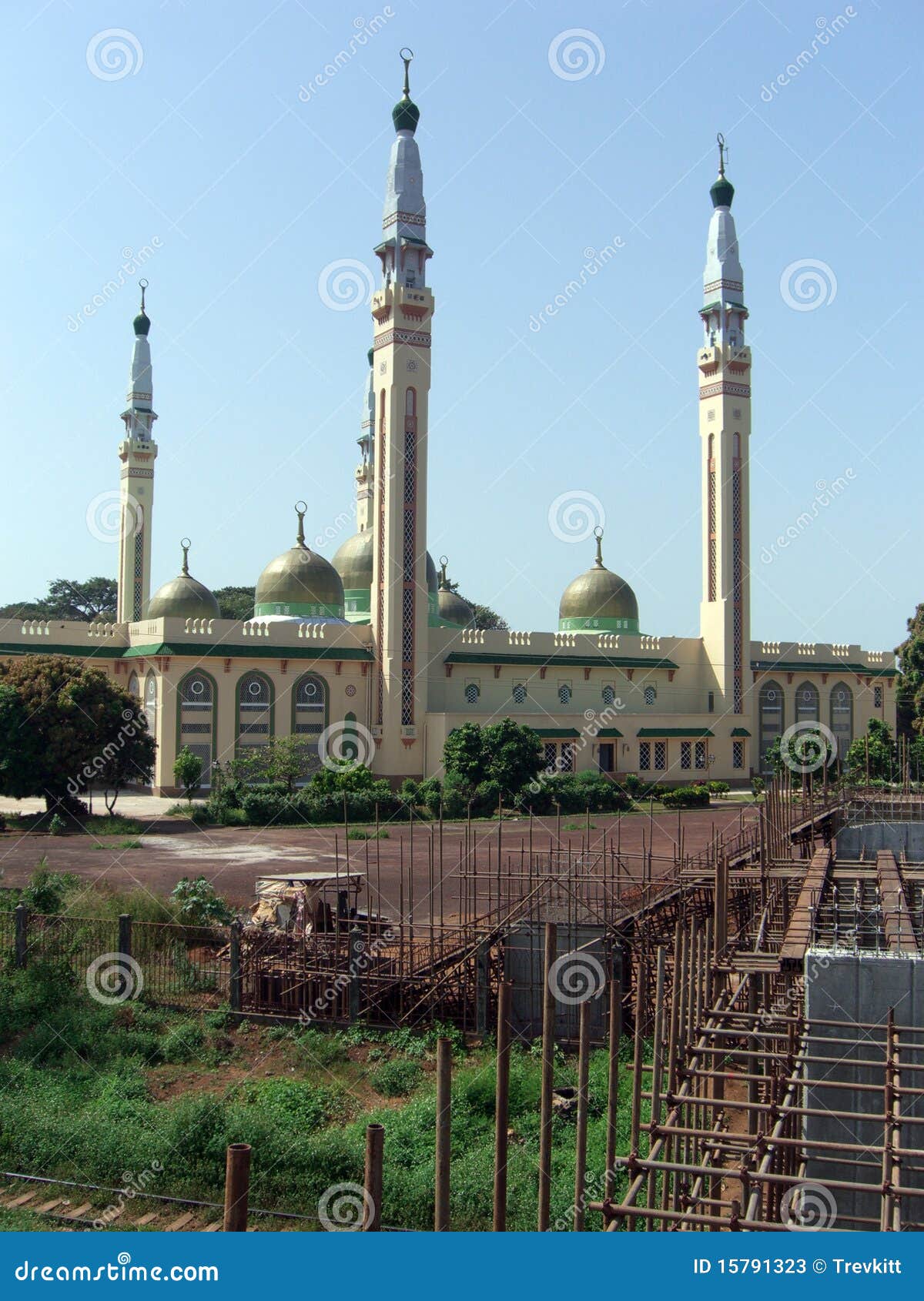 View of the Grand Mosque in Conakry Stock Image - Image of bridge ...