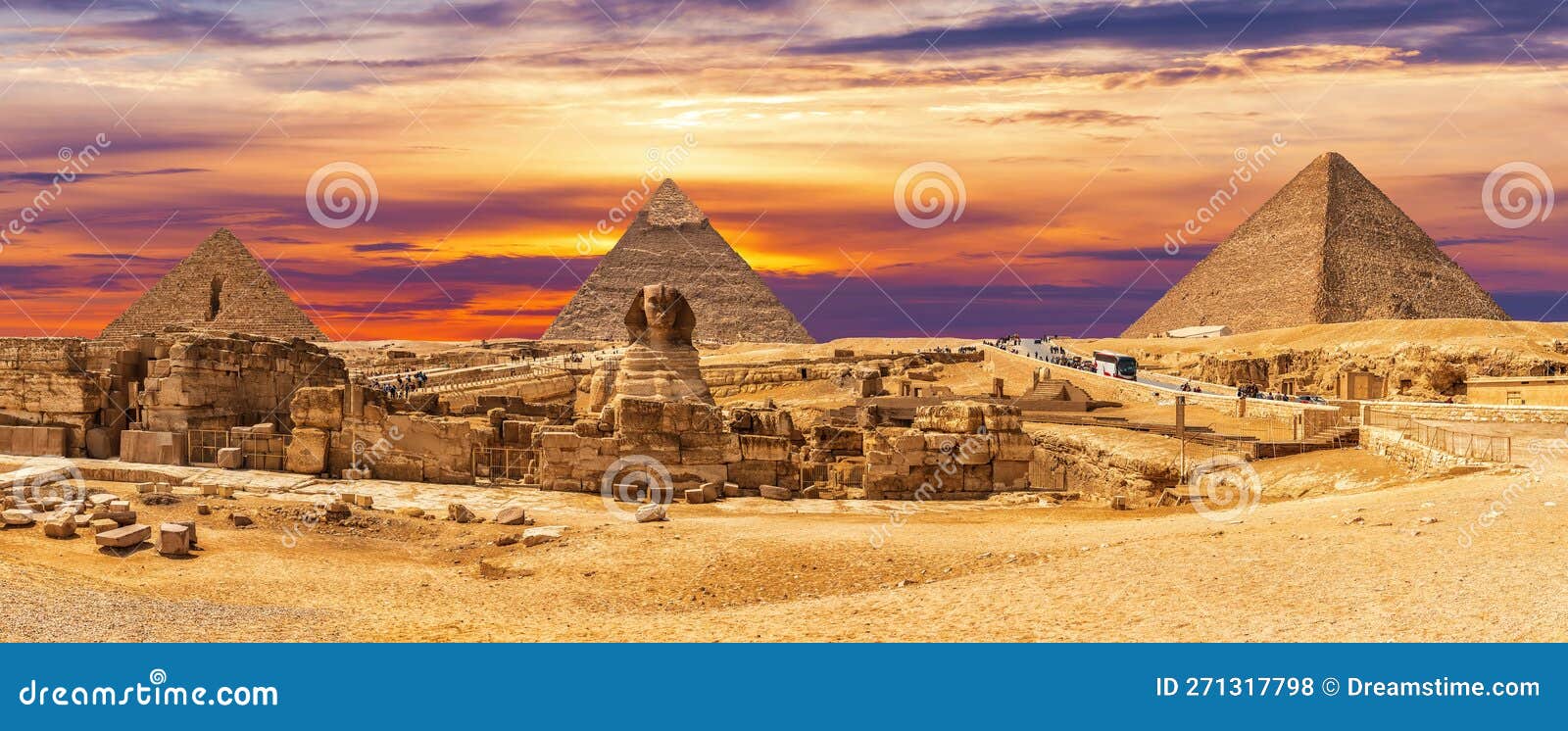 View on the Great Sphinx by the Egypt Pyramid Complex, Giza Stock Photo ...