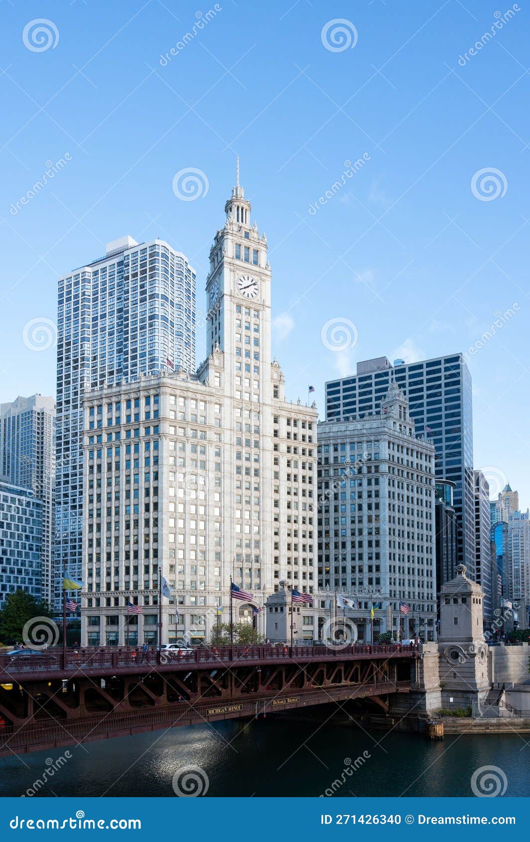 Iconic Chicago Office Tower Editorial Photo | CartoonDealer.com #136221913