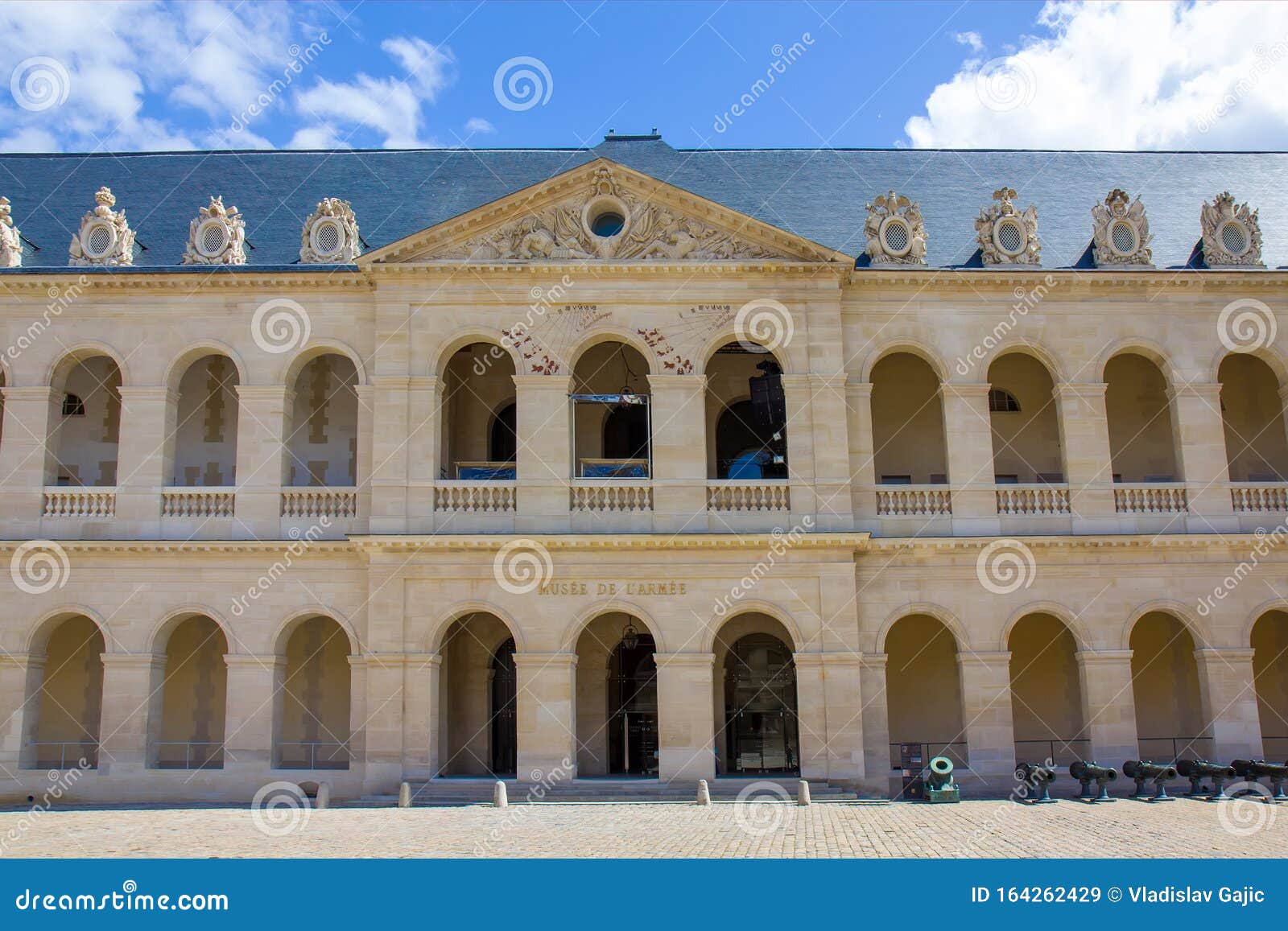 View of the Inner Courtyard of the Les Invalides Palace, Paris Stock ...