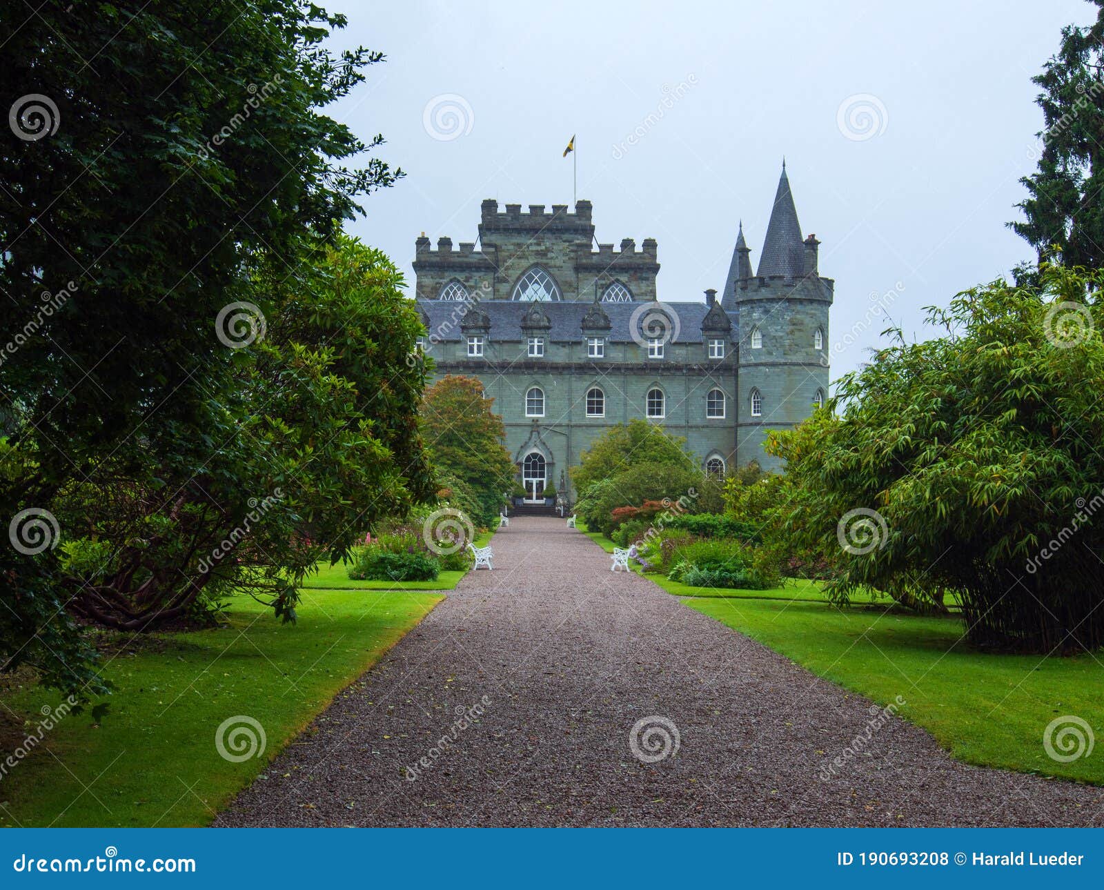 Inveraray Castle in Scotland Stock Photo - Image of scotland, fortress ...