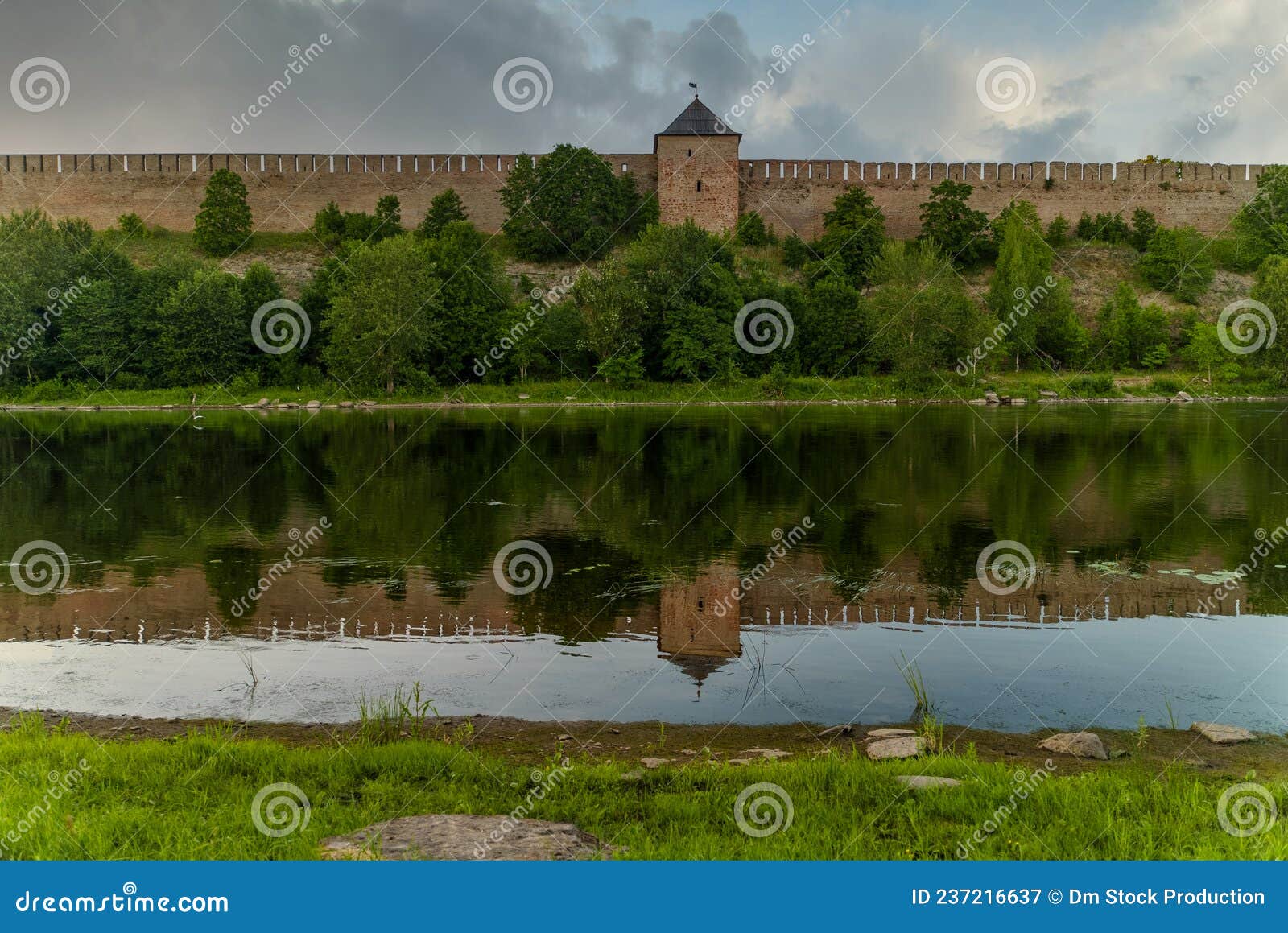 View of Ivangorod Castle stock image. Image of fortress - 237216637