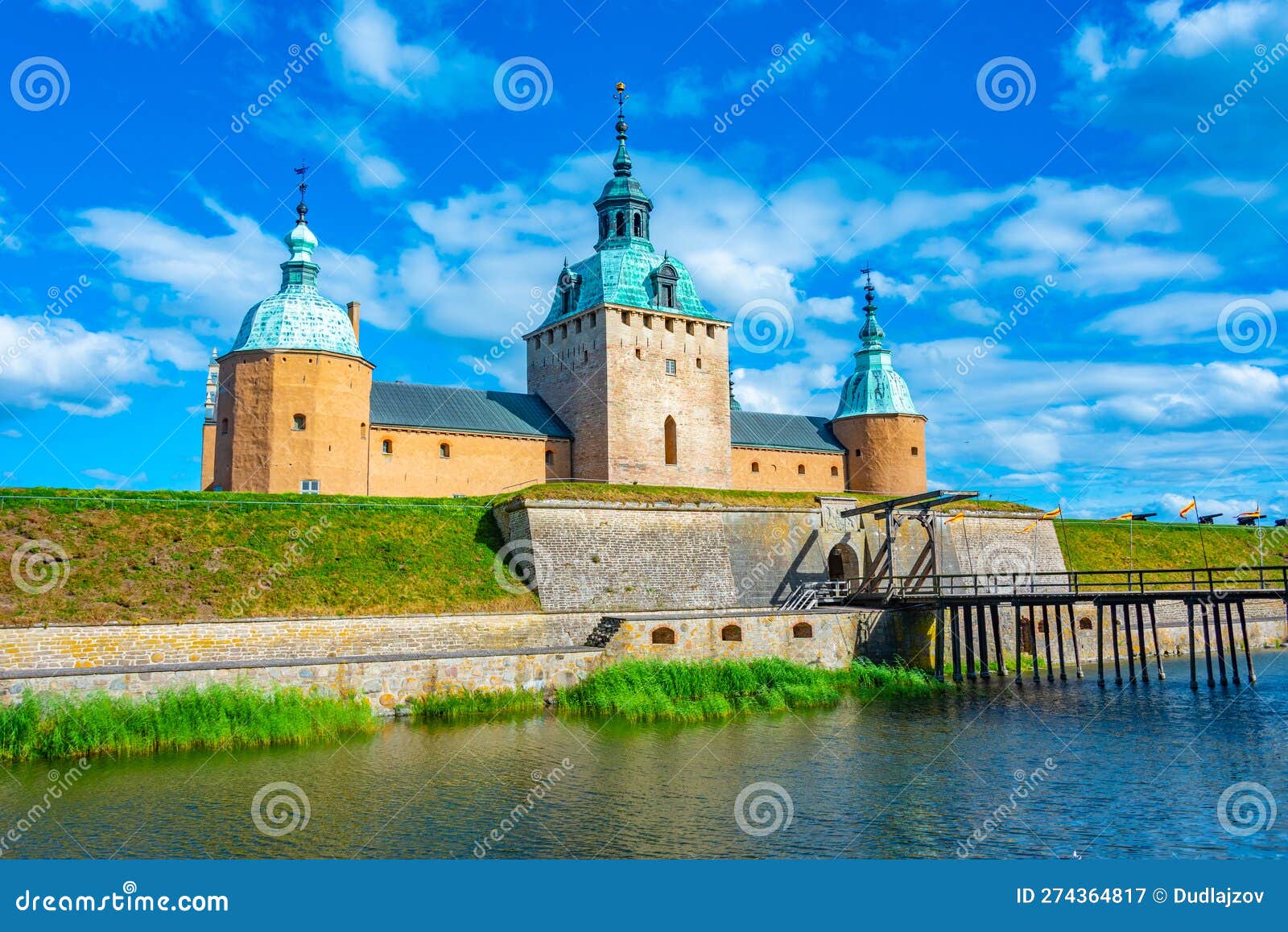 View of Kalmar Castle in Sweden Editorial Photography - Image of ...