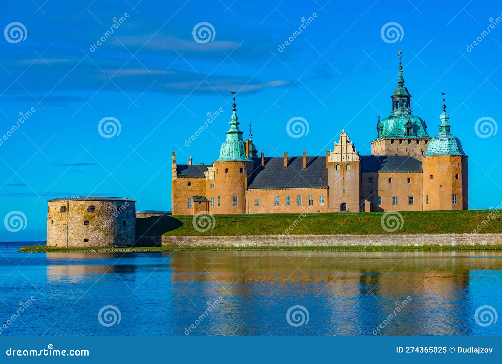 View of Kalmar Castle in Sweden Editorial Image - Image of stronghold ...